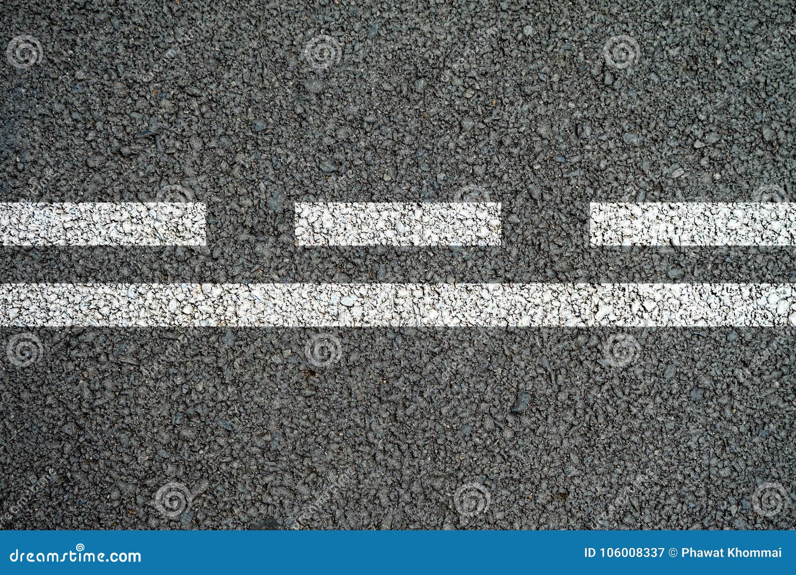 Linhas Brancas E Linhas Tracejadas Na Estrada Asfaltada Imagem de Stock ...