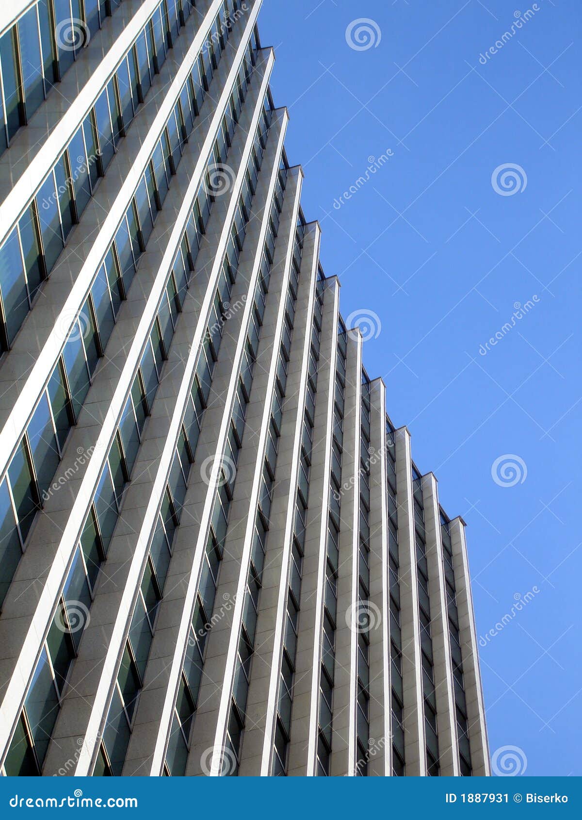 Linhas verticais imagem de stock. Imagem de vertical, concreto - 1887931