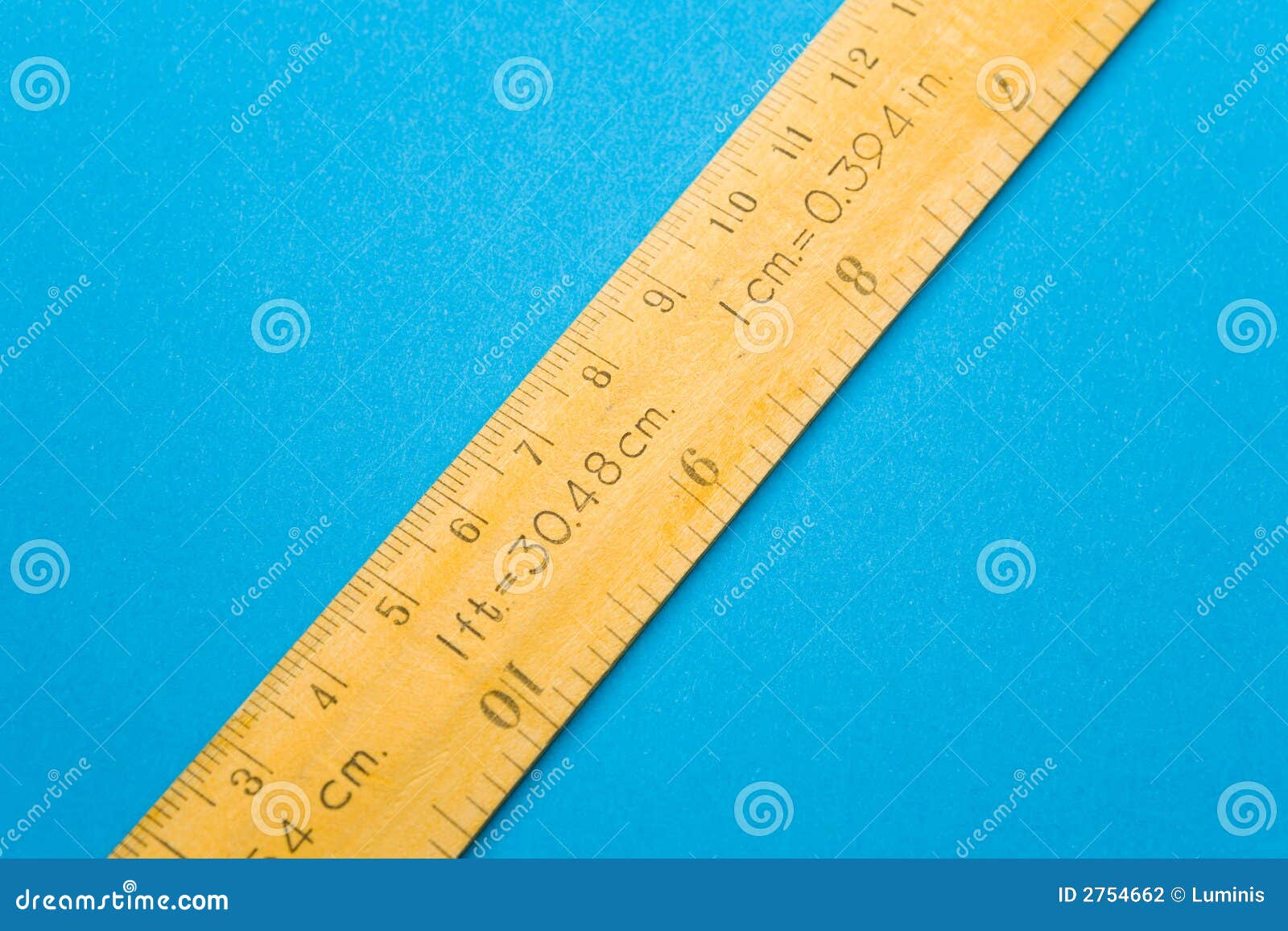 Linjal arkivfoto. Bild av raster, planläggning, utbildning - 2754662