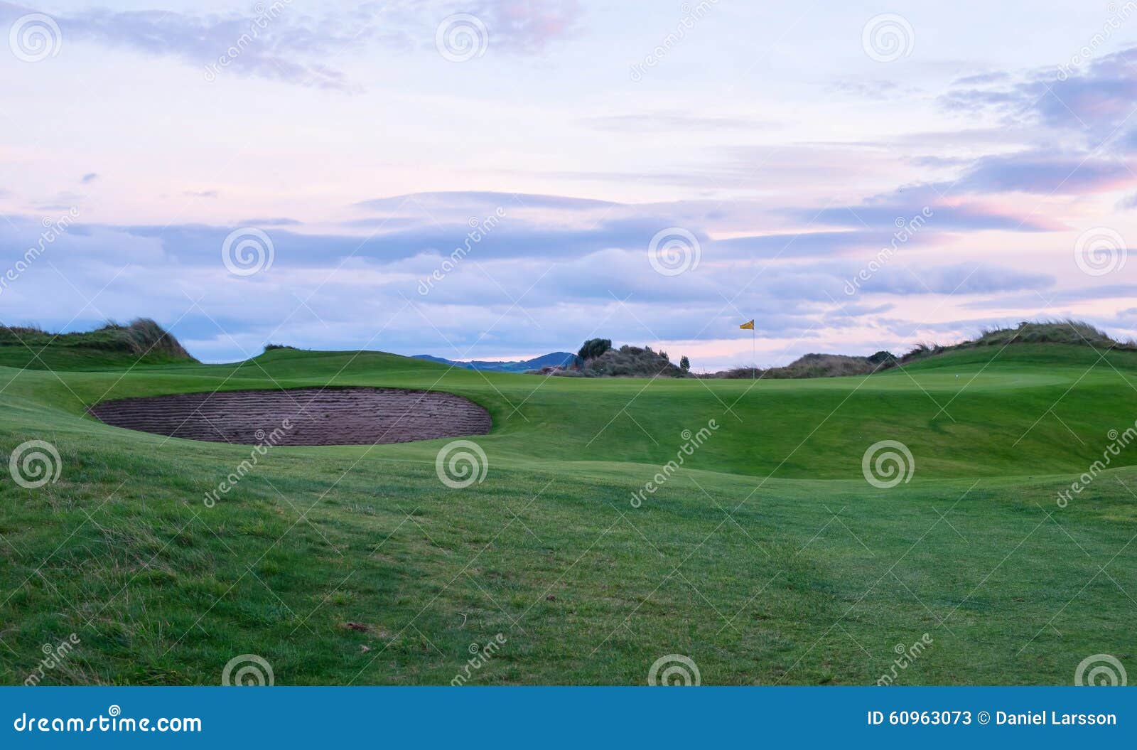 Links golf at dusk stock image. Image of flag, club, green - 60963073