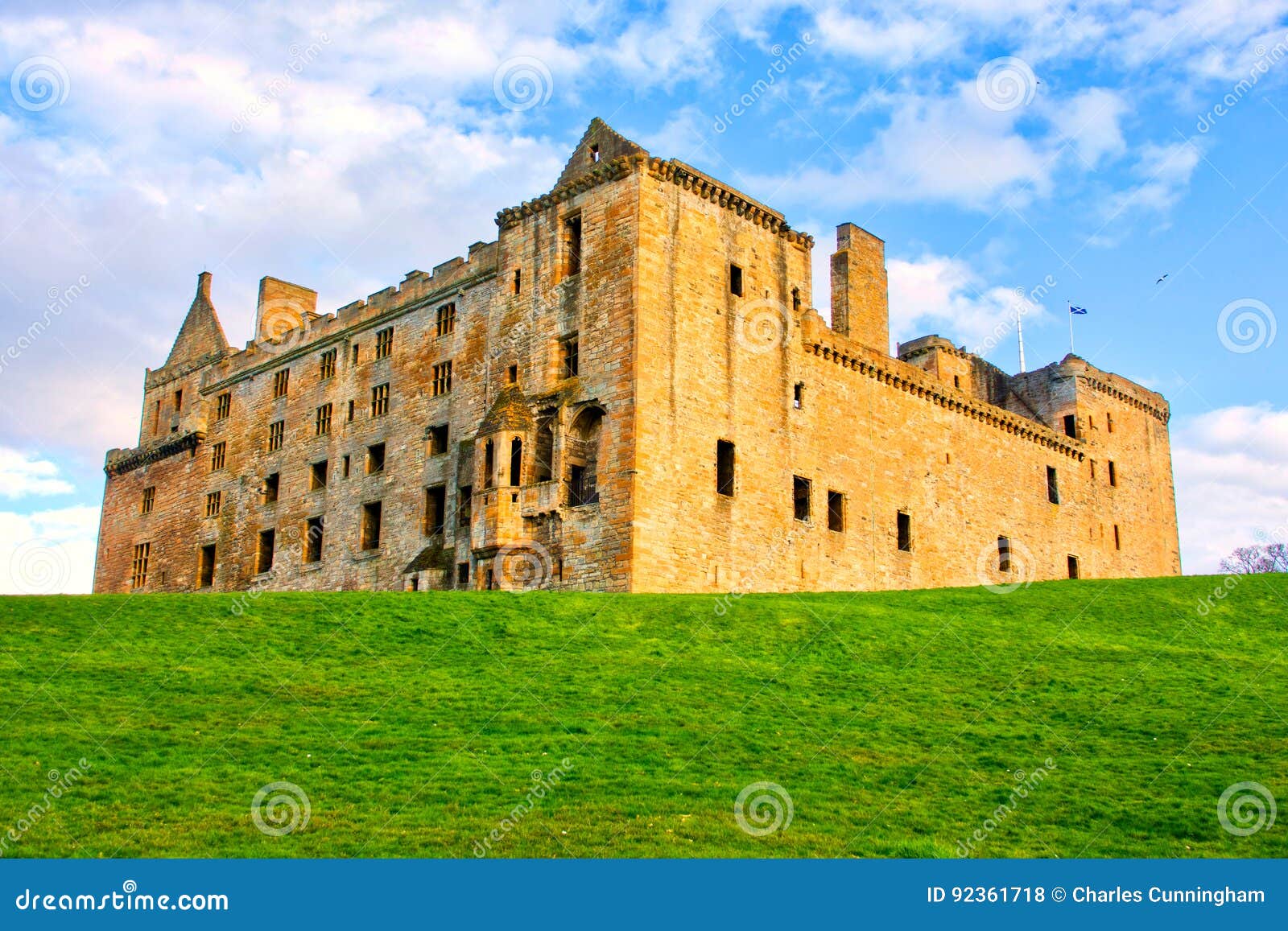 Linlithgow Palace Near Edinburgh in Scotland. Stock Photo - Image of ...