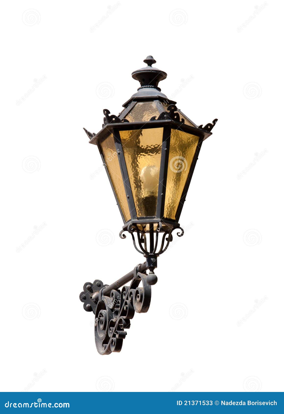 Linterna antigua aislada imagen de archivo. Imagen de parque - 21371533