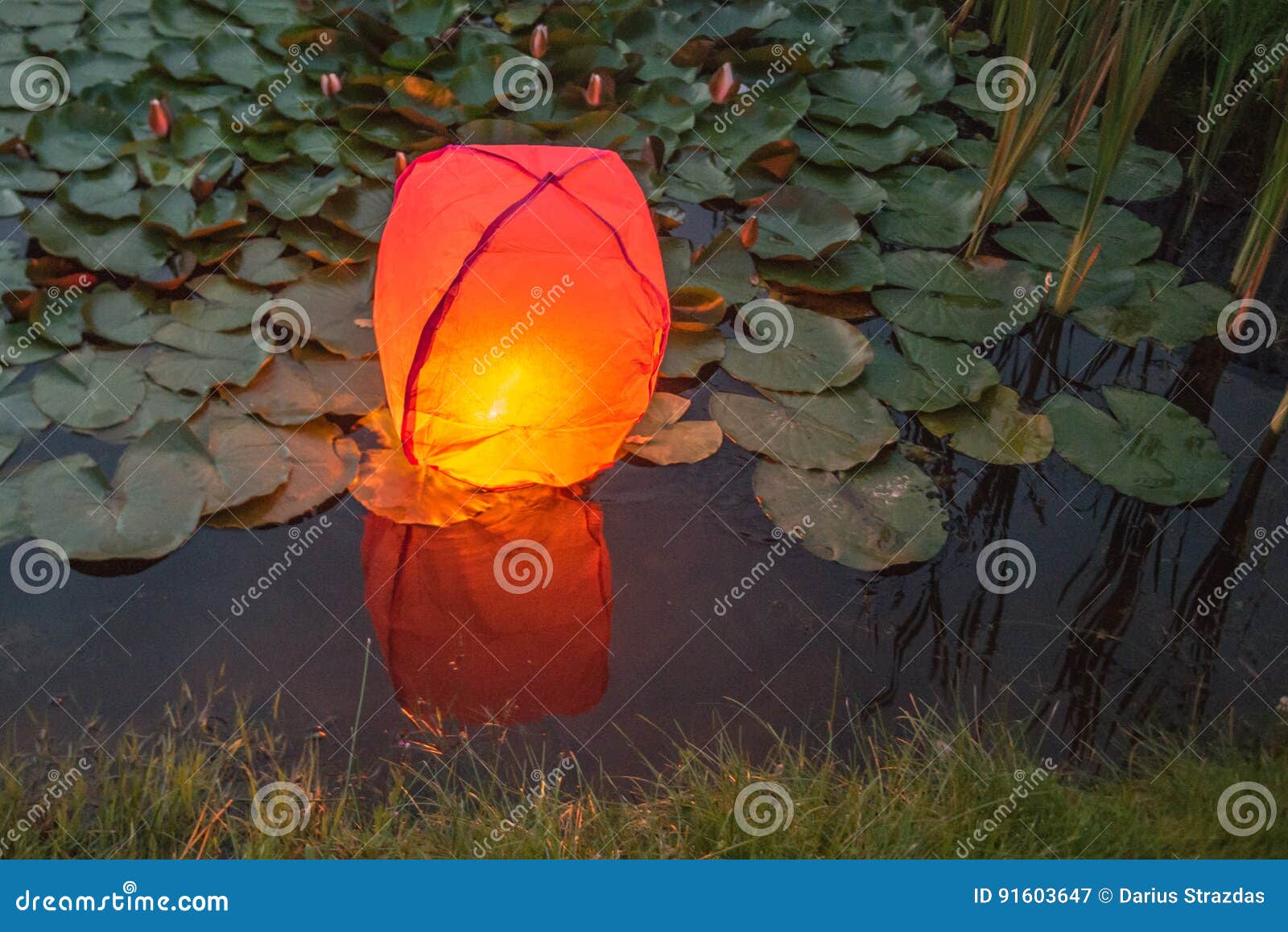 Linterna china imagen de archivo. Imagen de desafortunado - 91603647