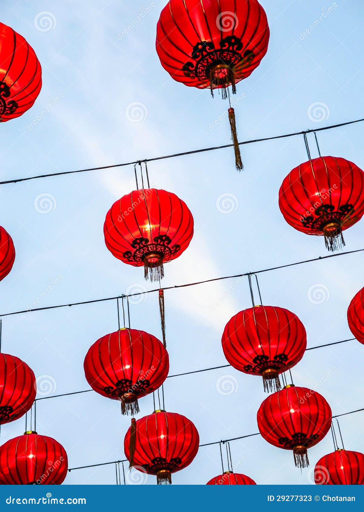 Linterna china roja imagen de archivo. Imagen de nuevo - 29277323
