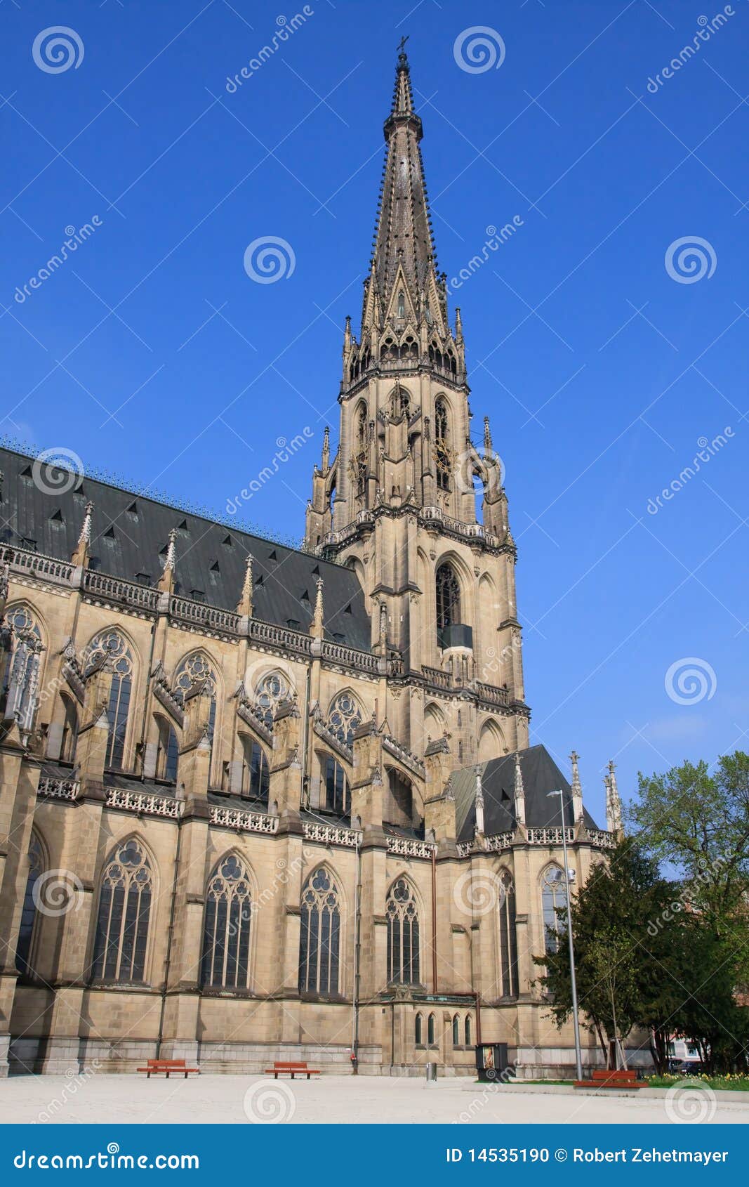 Linz - Neuer Dom (Mariendom) / New Cathredral Stock Photo - Image of ...