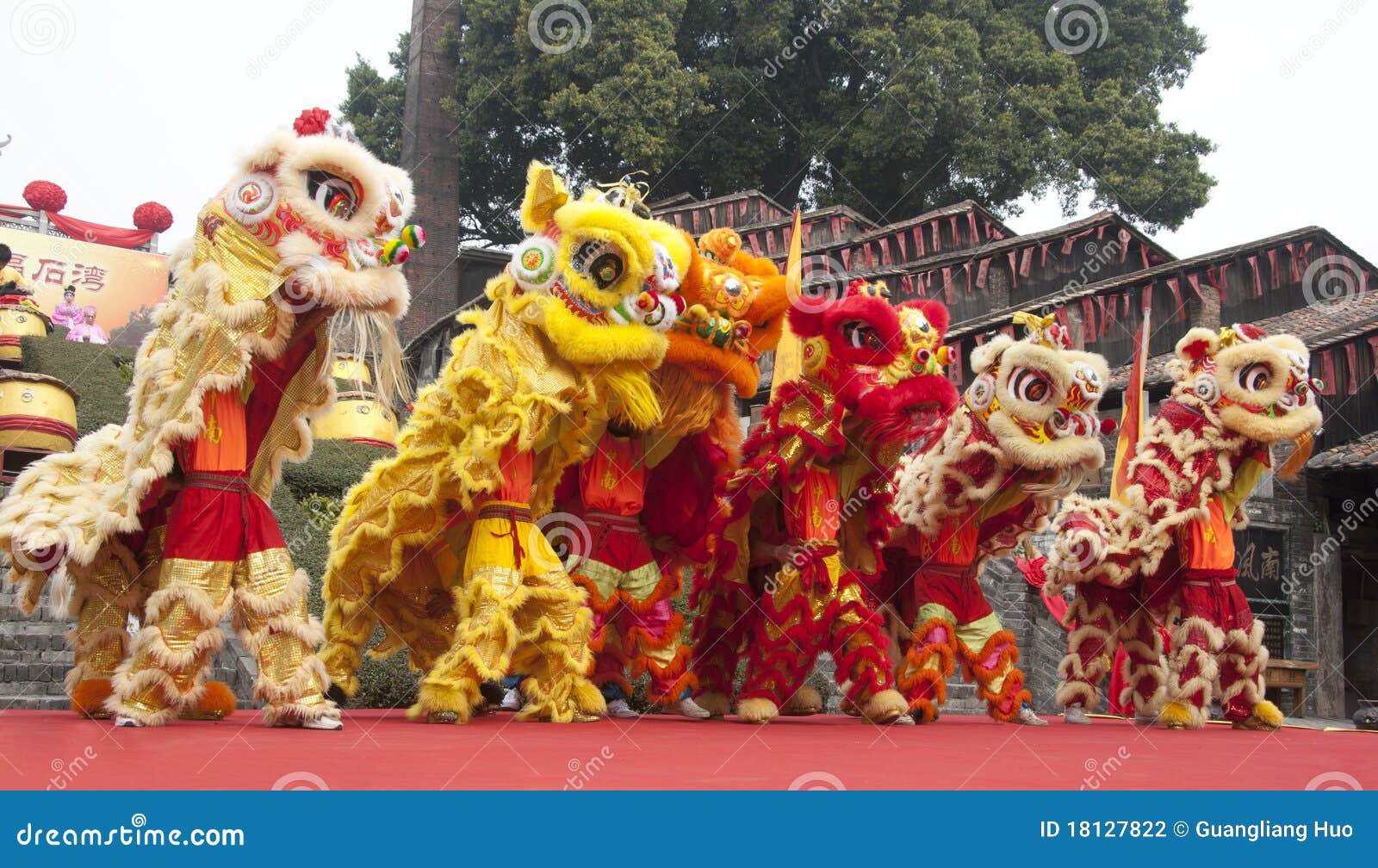 Lion Dance editorial photography. Image of happy, lion - 18127822