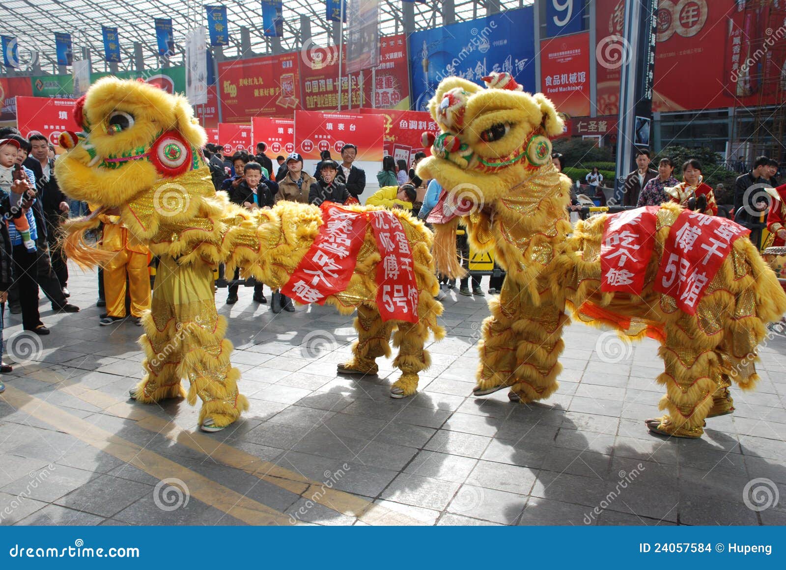 Lion dance editorial stock image. Image of carnival, ancient - 24057584