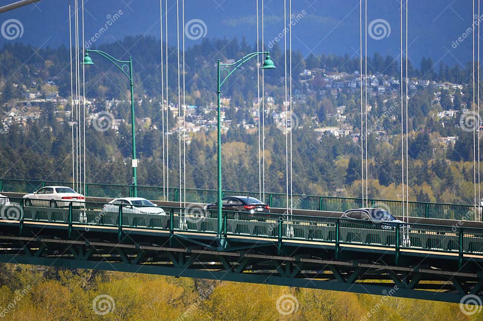 Lion Gate Bridge foto editorial. Imagen de glaciar, parque - 103134091