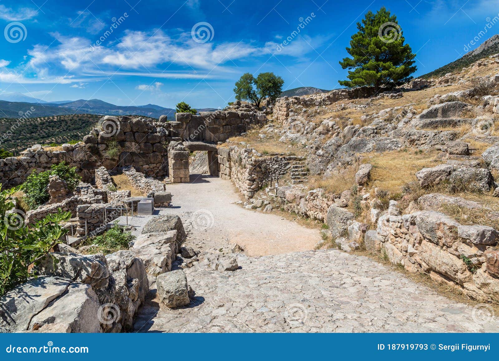 Lion Gate in Mycenae, Greece Editorial Stock Photo - Image of ...
