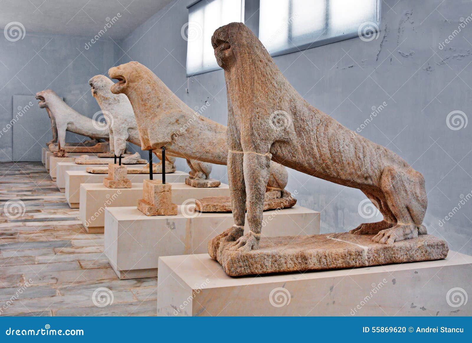 Lion of Naxians Delos photo stock. Image du granit, grec - 55869620