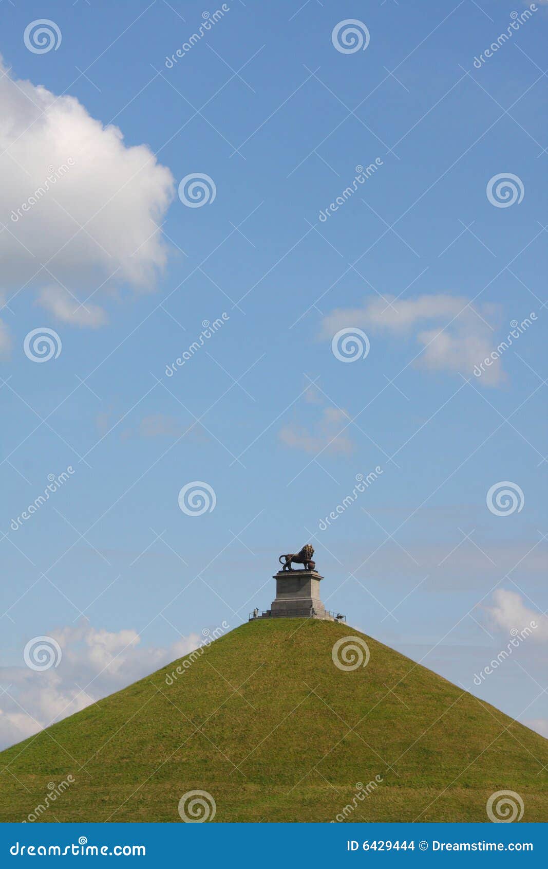 The Lion S Mound of Waterloo Stock Photo - Image of tourism, empire ...