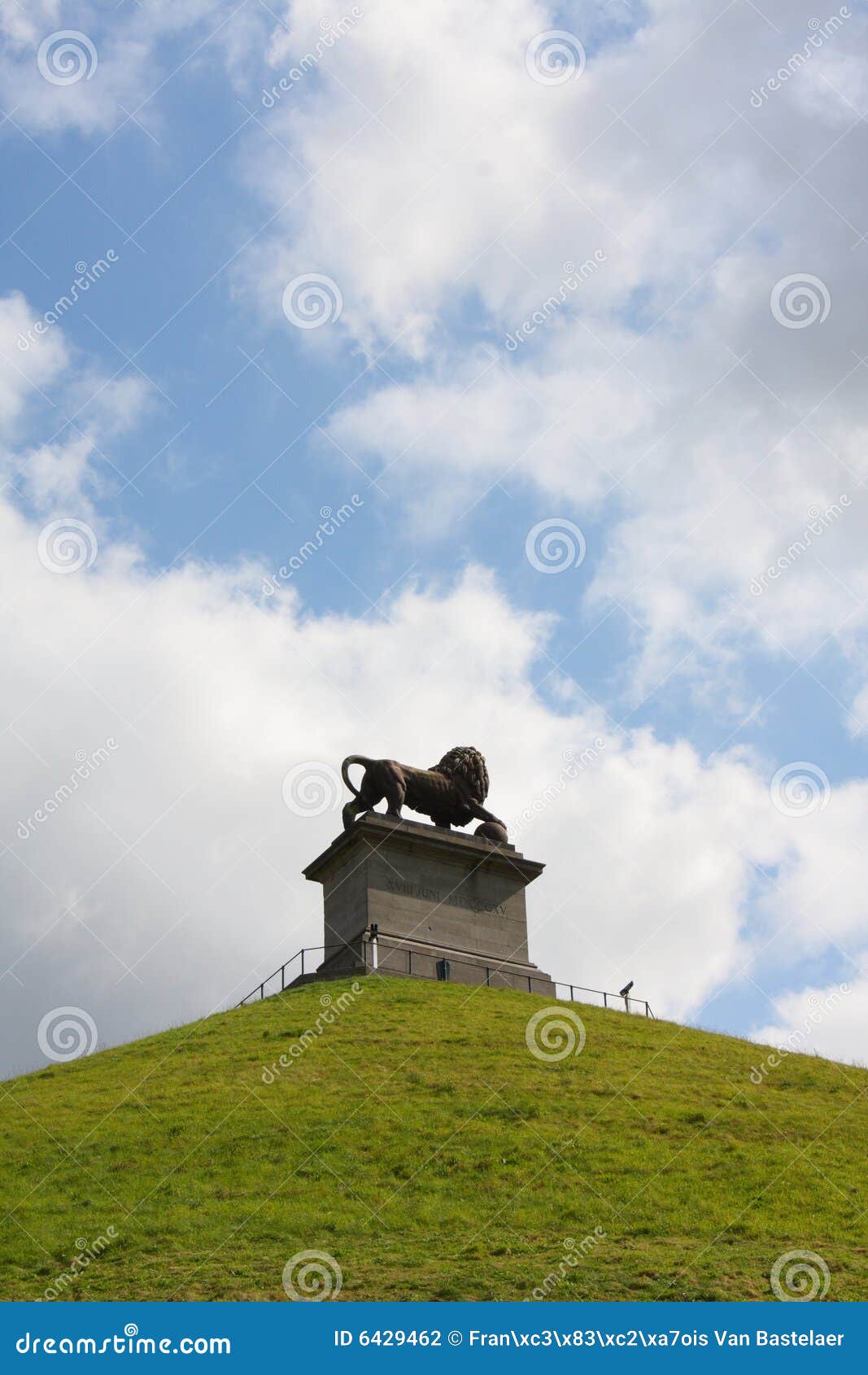 The Lion S Mound of Waterloo Stock Photo - Image of frenchman ...