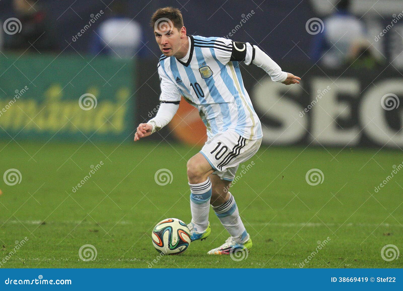 Lionel Messi redactionele stock afbeelding. Image of stadion - 38669419
