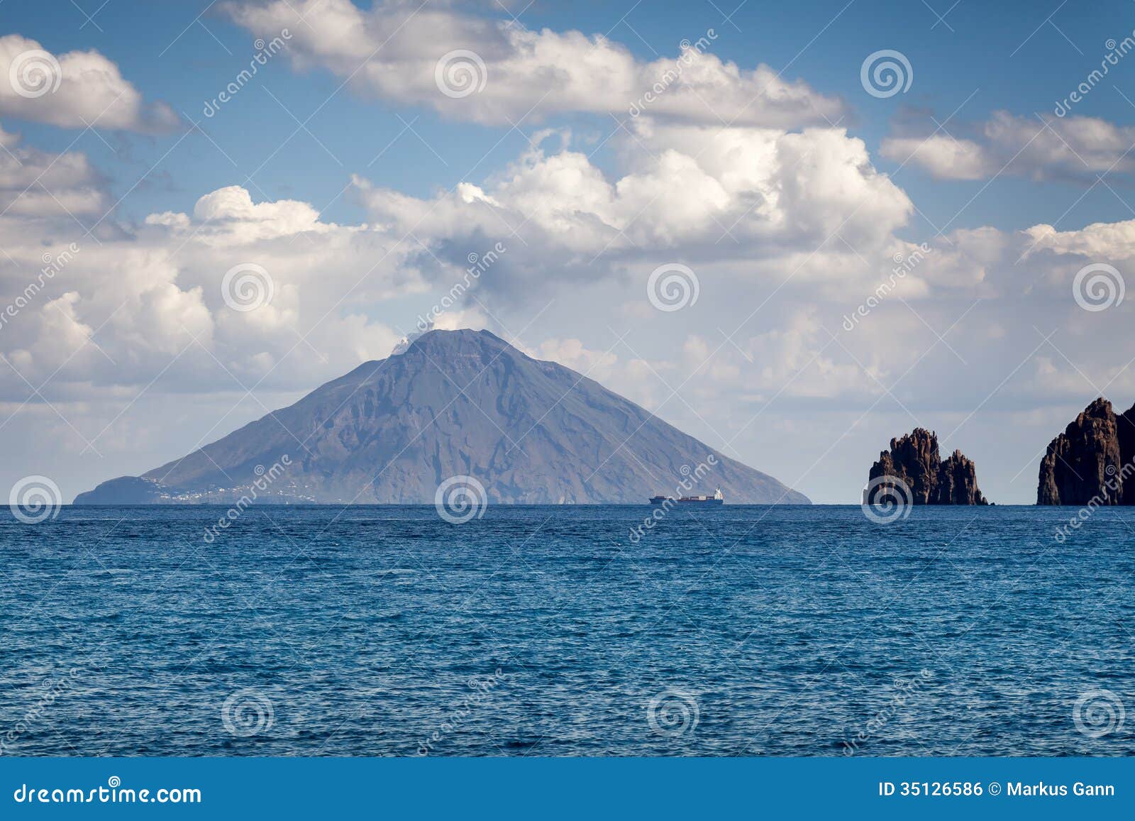 Lipari Islands stock photo. Image of house, archipelago - 35126586