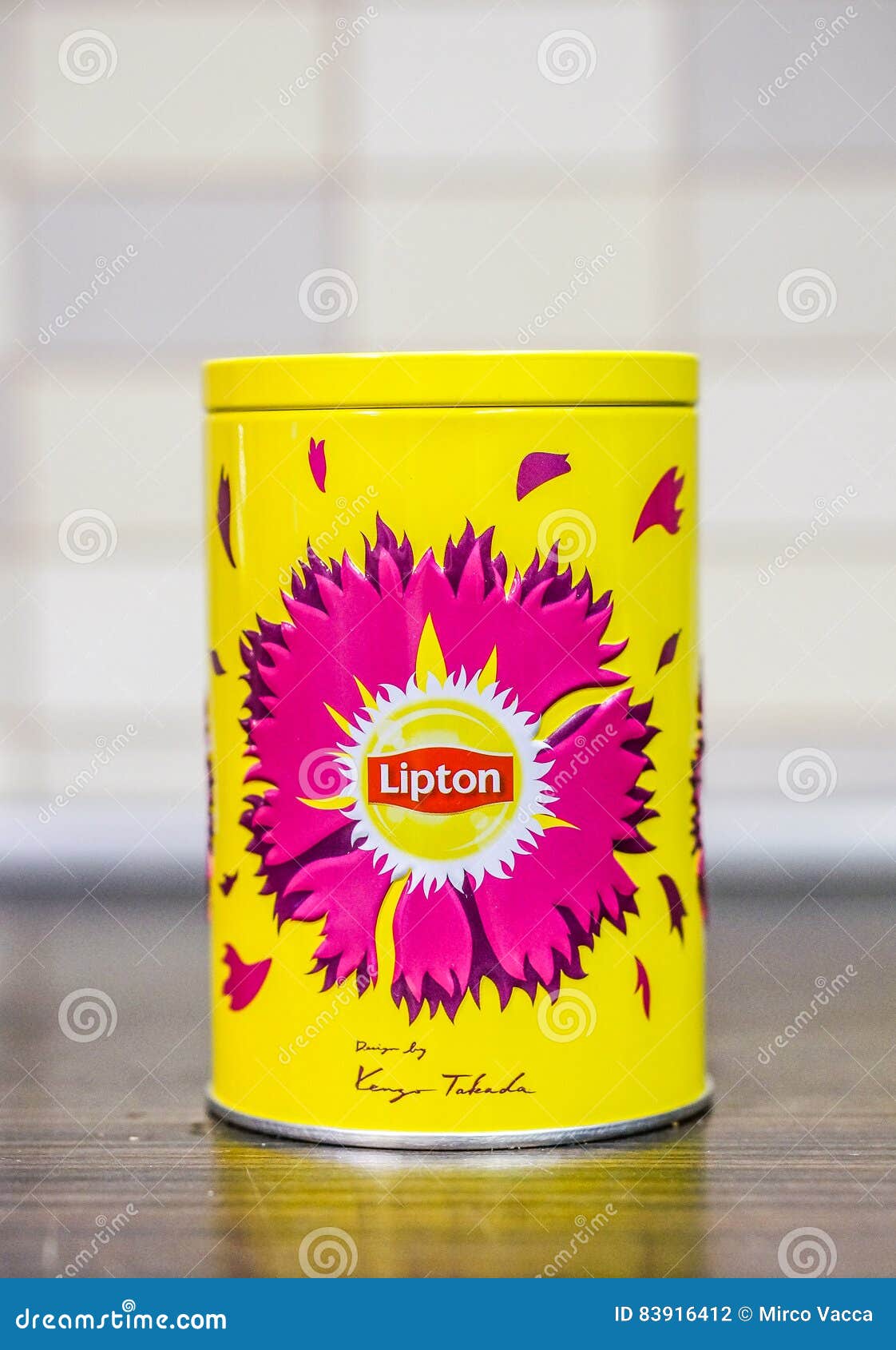 Lipton tea editorial photography. Image of yellow, brand - 83916412