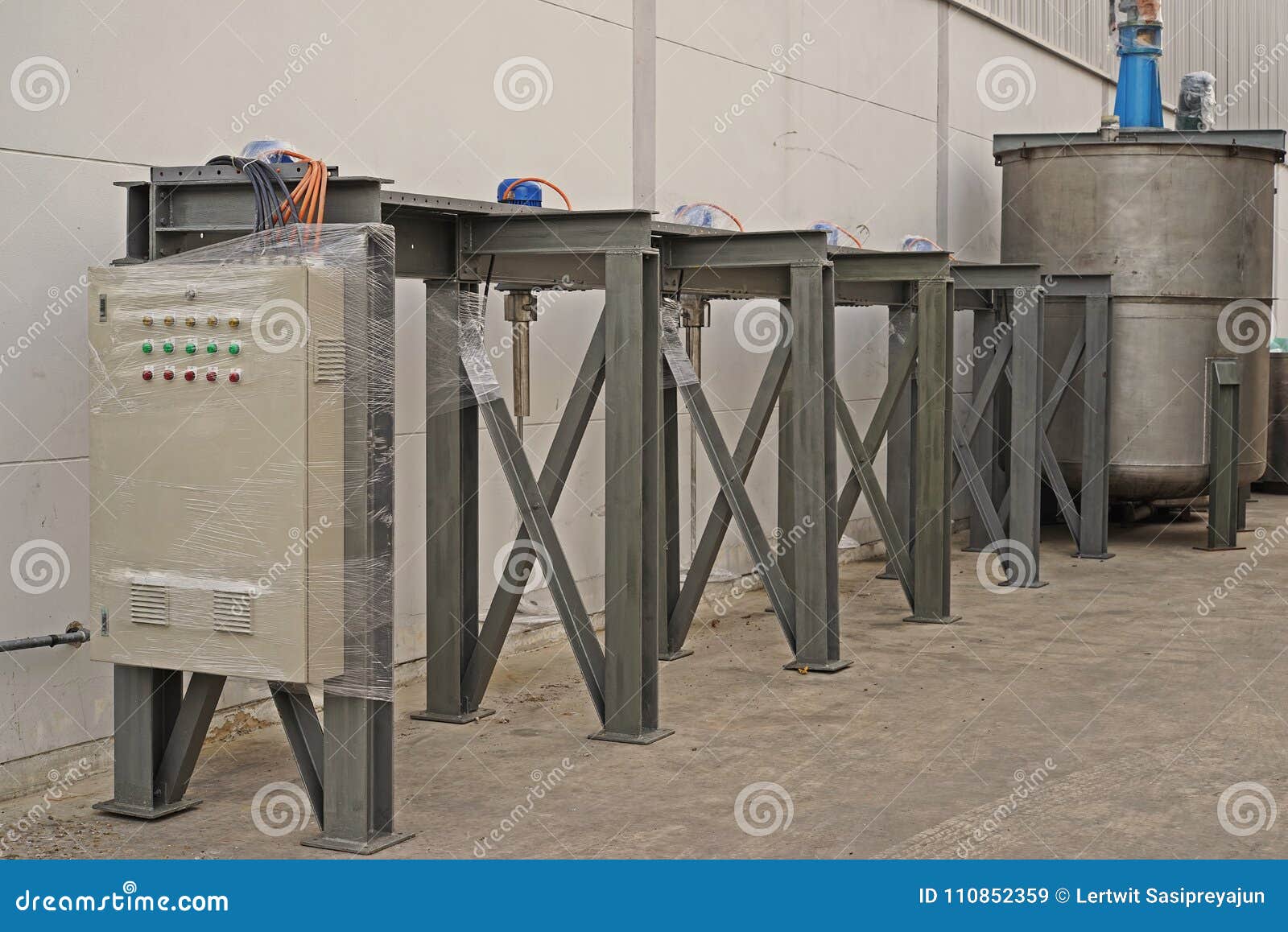 Liquid Chemical Stirrer Machine Stock Image - Image of site, water ...
