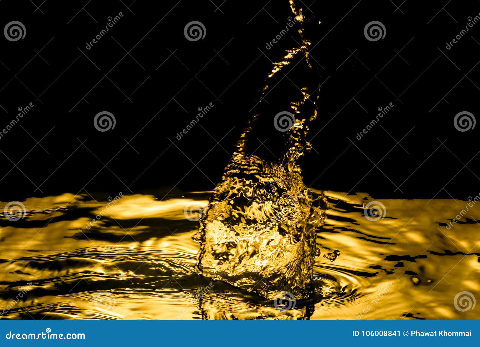 Liquid Gold Drop and Ripple Stock Image - Image of beautiful, macro ...
