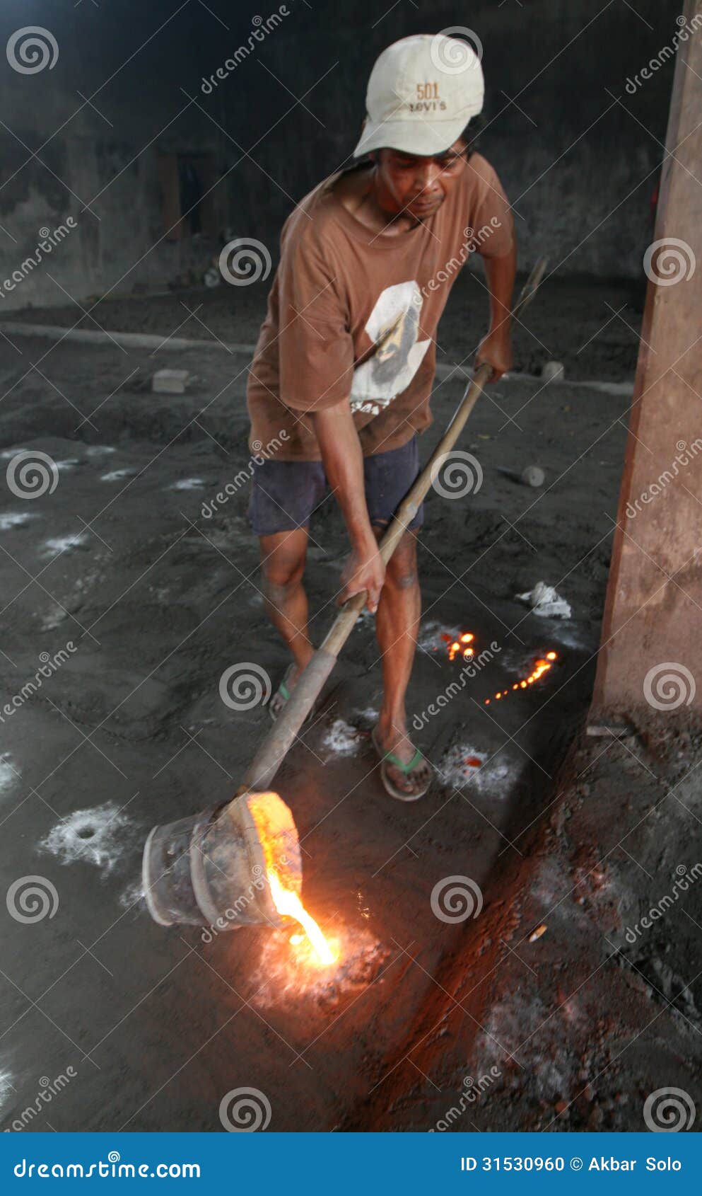 Liquid Metal Casting Production Editorial Image - Image of industrial ...