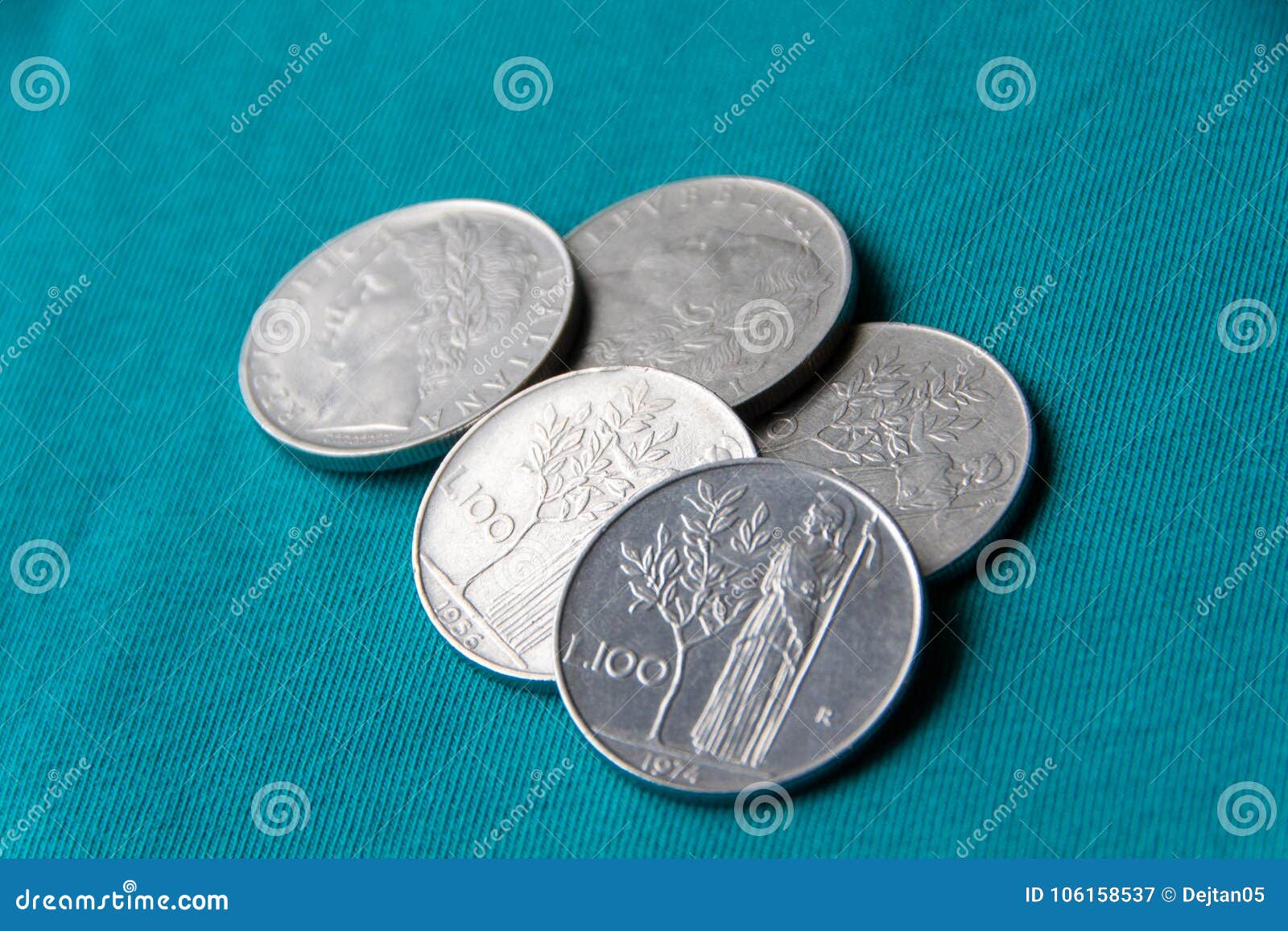 Lire, La Vieille Devise Italienne Image stock - Image du rustique ...