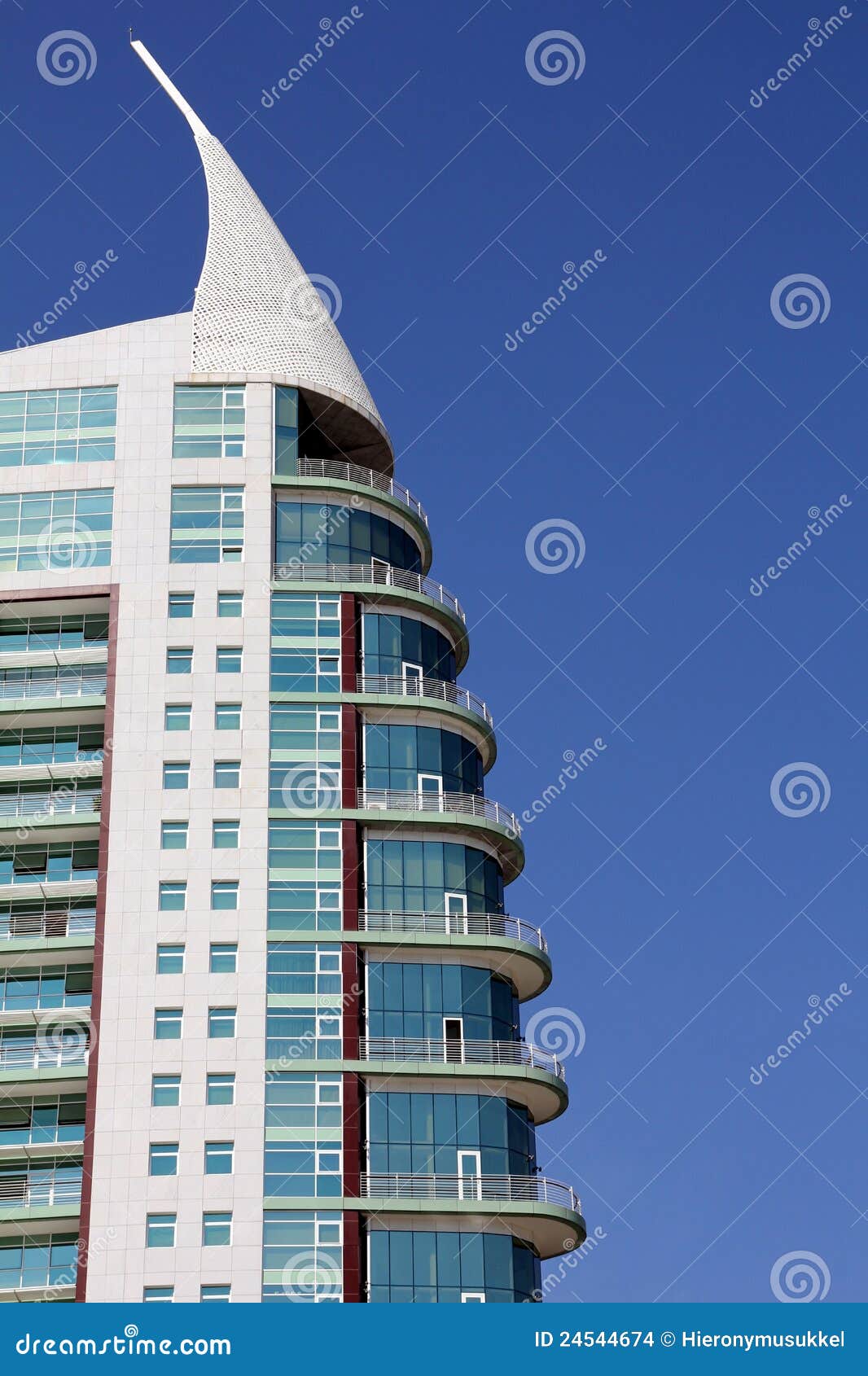 Lisboa - Arquitetura Moderna Foto de Stock - Imagem de frente ...