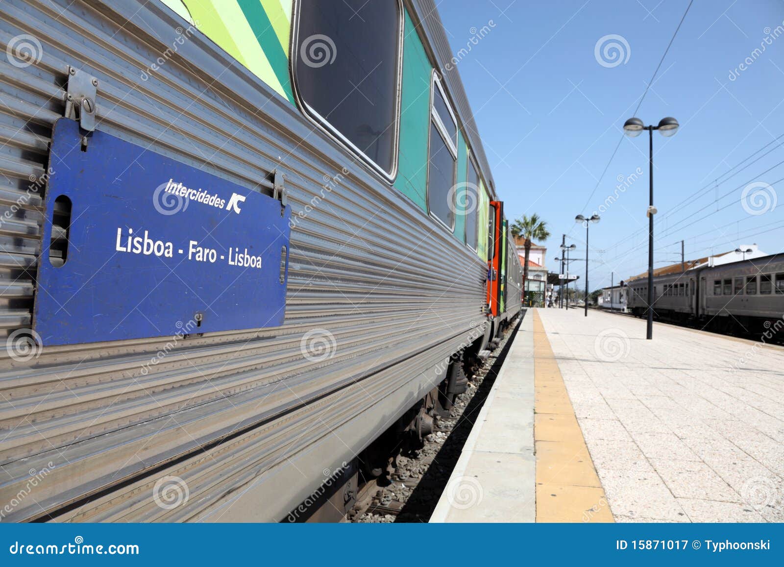 Lisboa - Faro Train editorial photography. Image of algarve - 15871017
