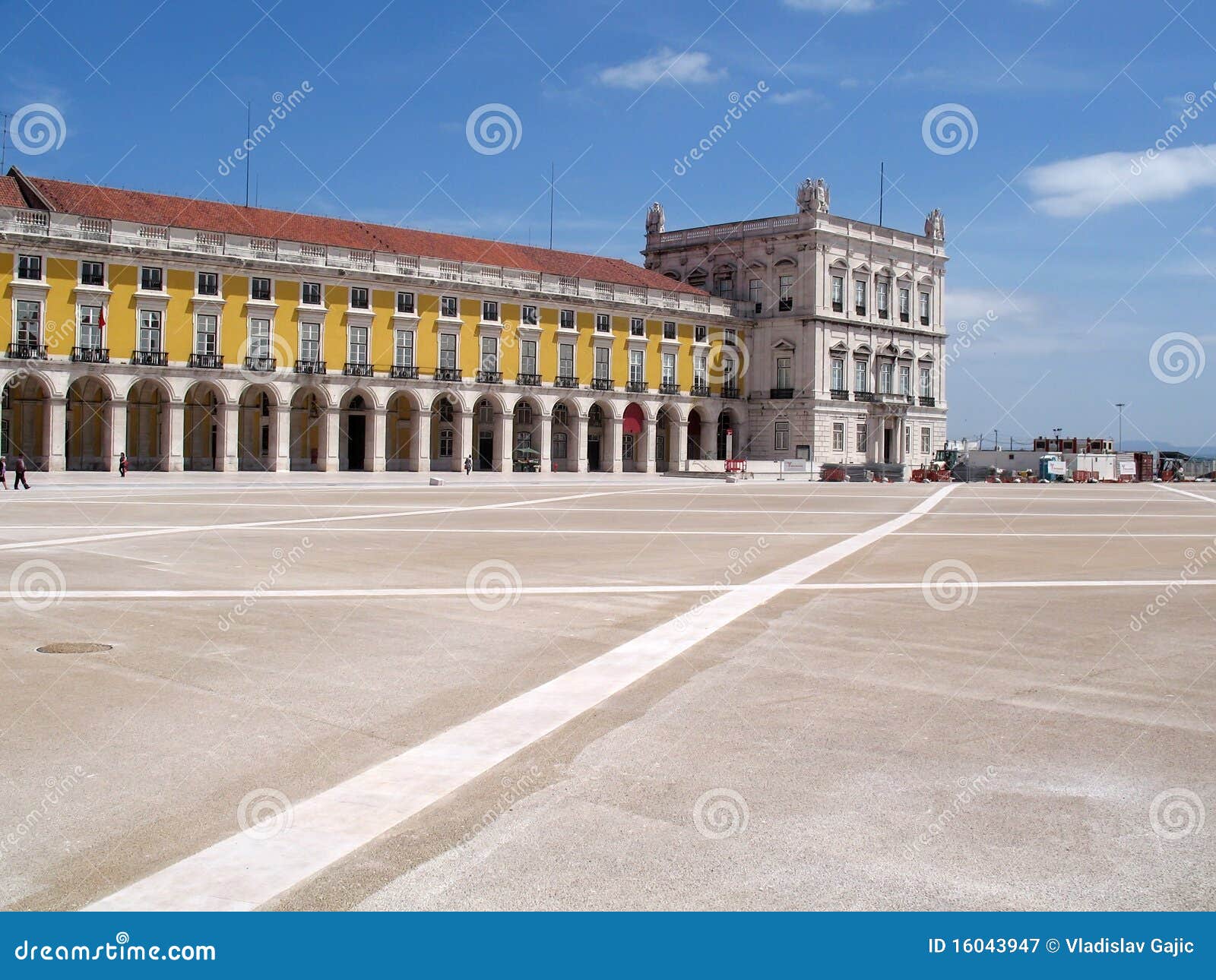 Lisbon commerce square stock image. Image of commerce - 16043947