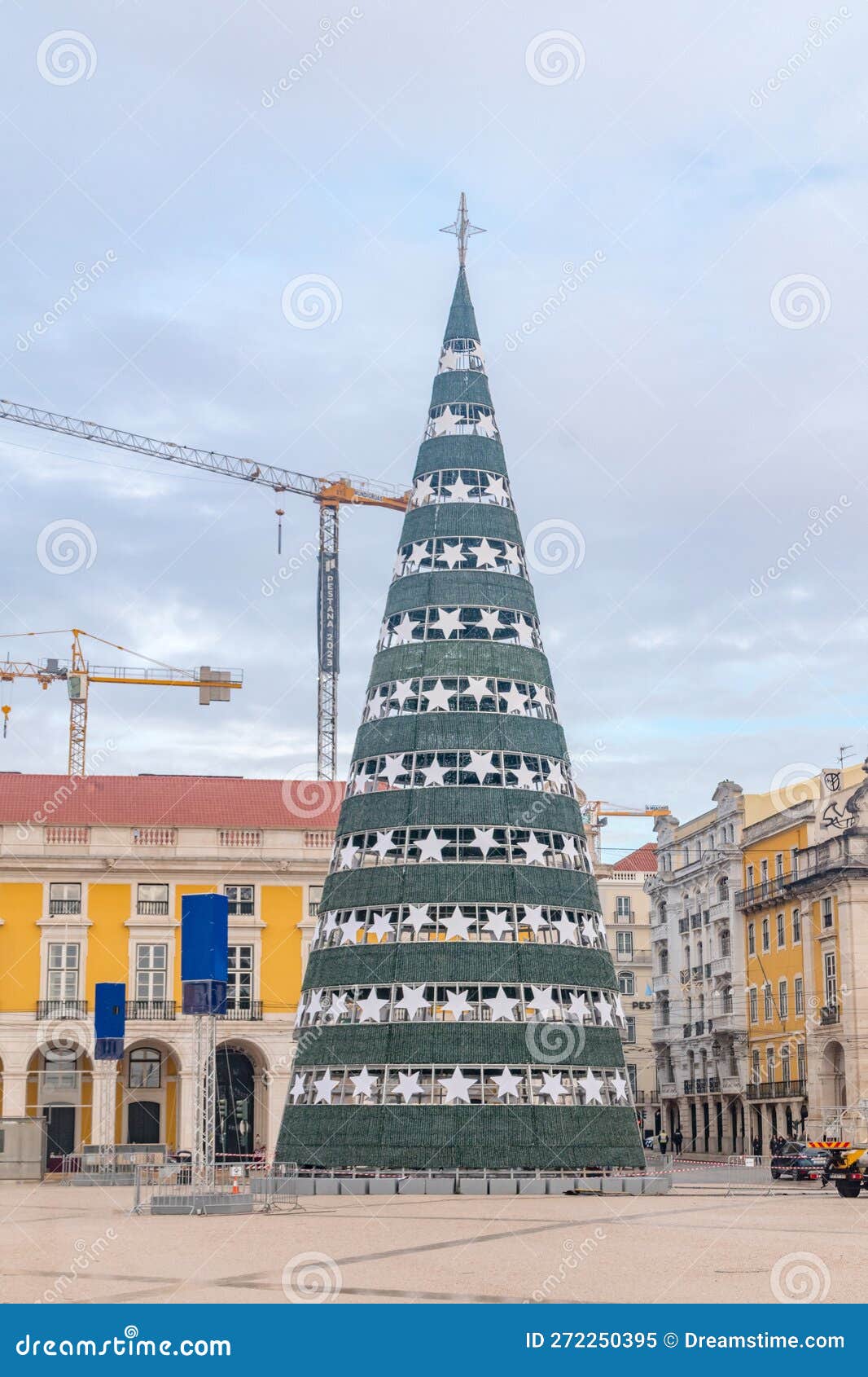 Christmas Tree at Praca Do Comercio Square Editorial Image - Image of ...