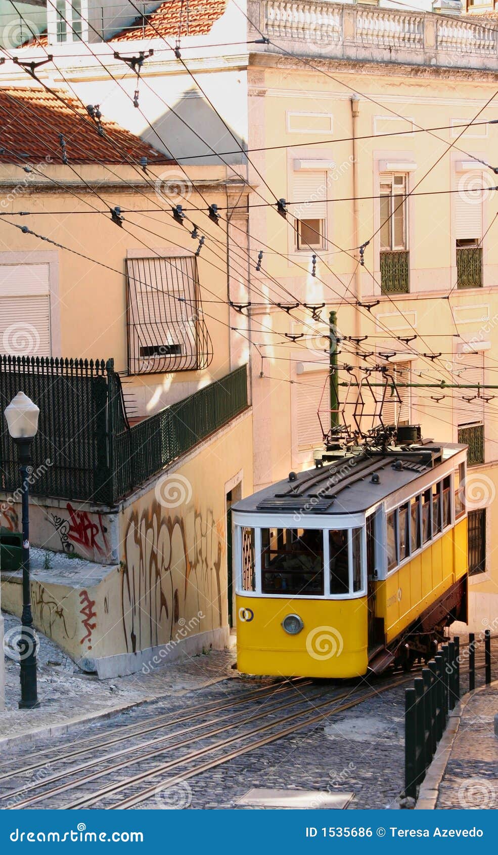 Lisbon yellow tram stock photo. Image of funicular, holidays - 1535686