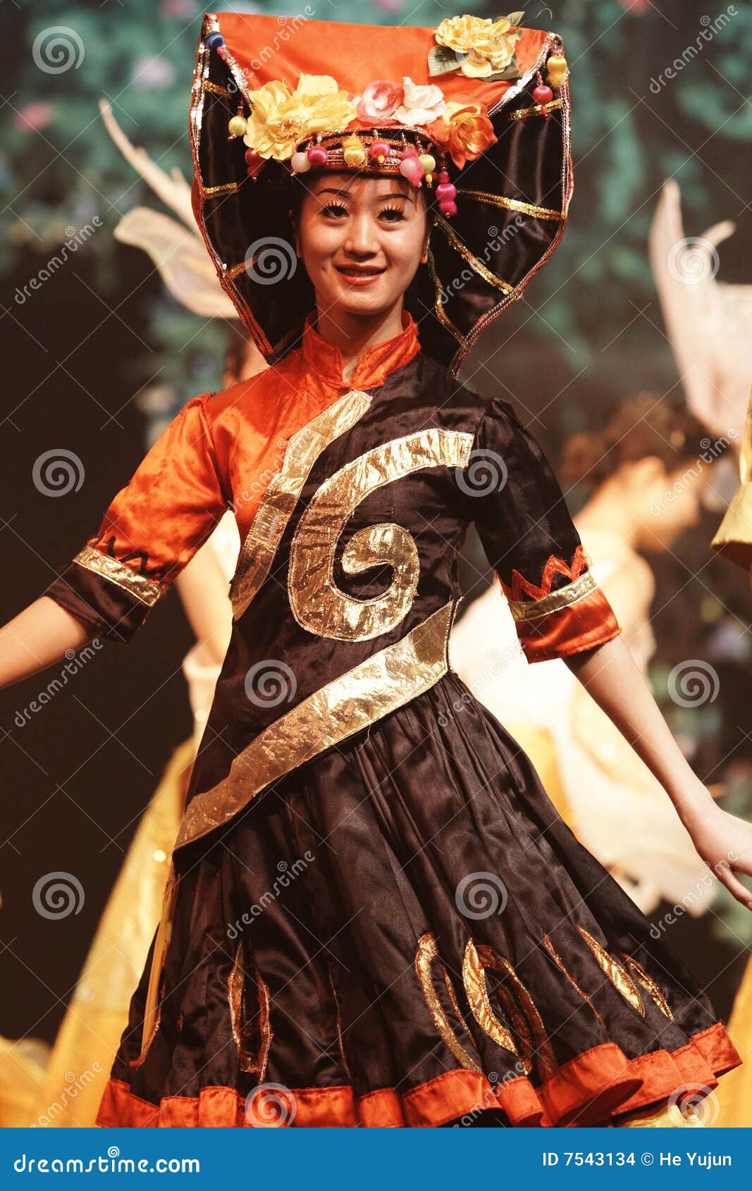 Lishui sands performance editorial stock image. Image of china - 7543134