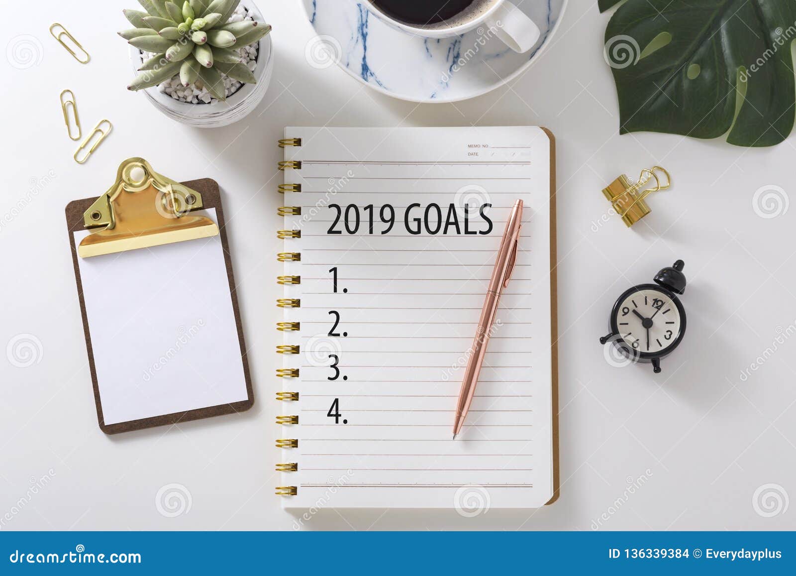 Lista 2019 De La Meta En El Cuaderno Foto de archivo - Imagen de ...