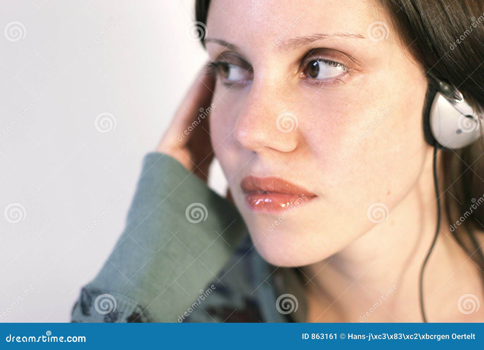 Listen to music stock image. Image of listening, women - 863161