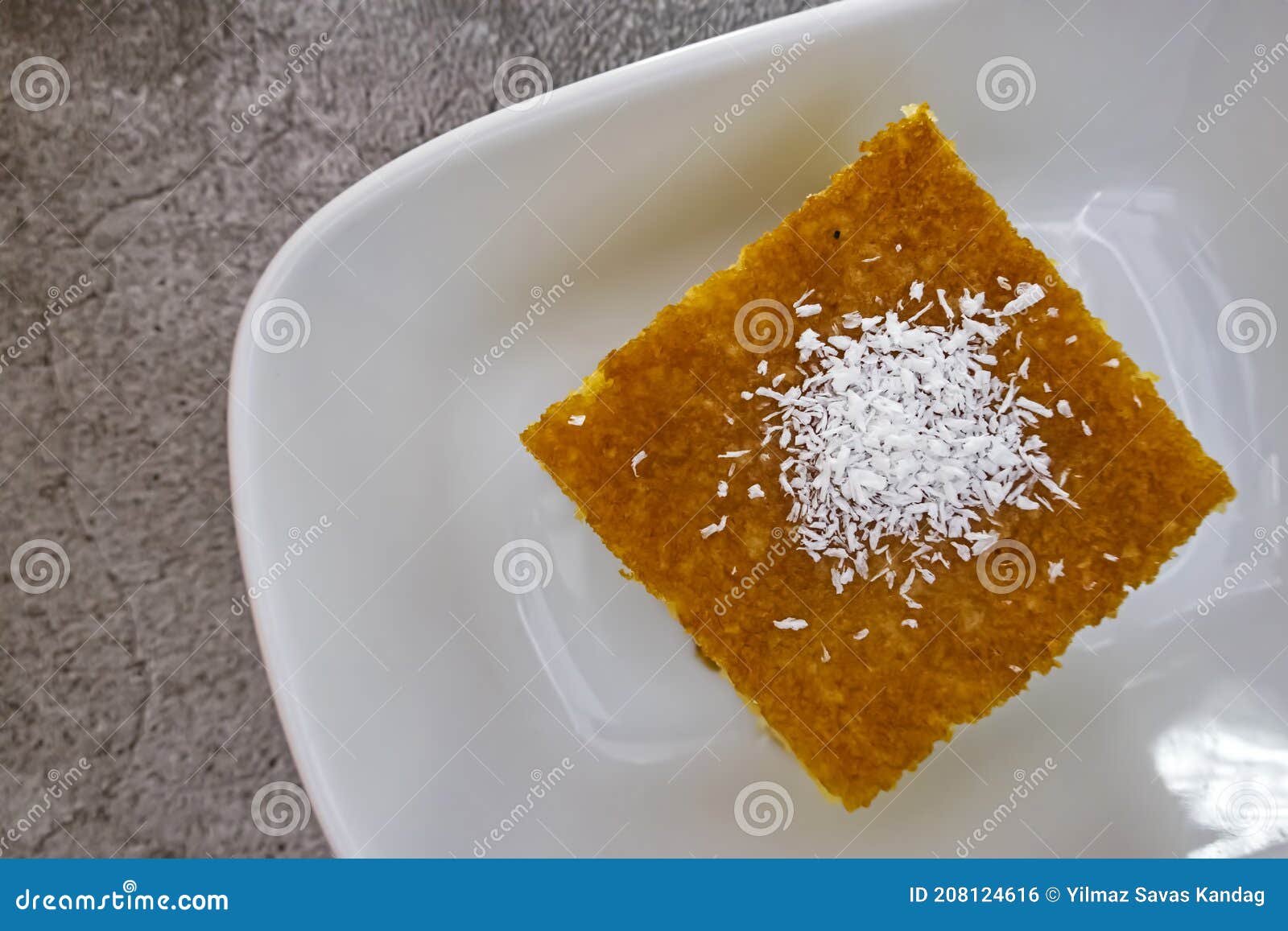 Listo Para Comer El Tradicional Postre Turco Revani Foto de archivo ...