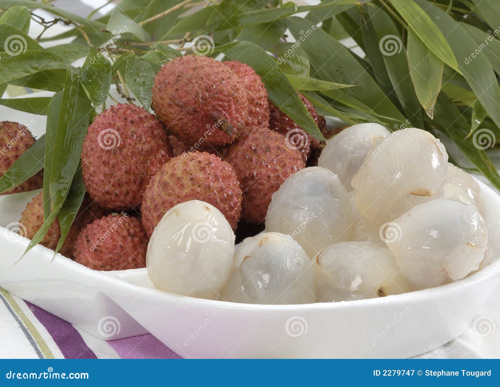 Litchi Royalty-Free Stock Photography | CartoonDealer.com #13173653