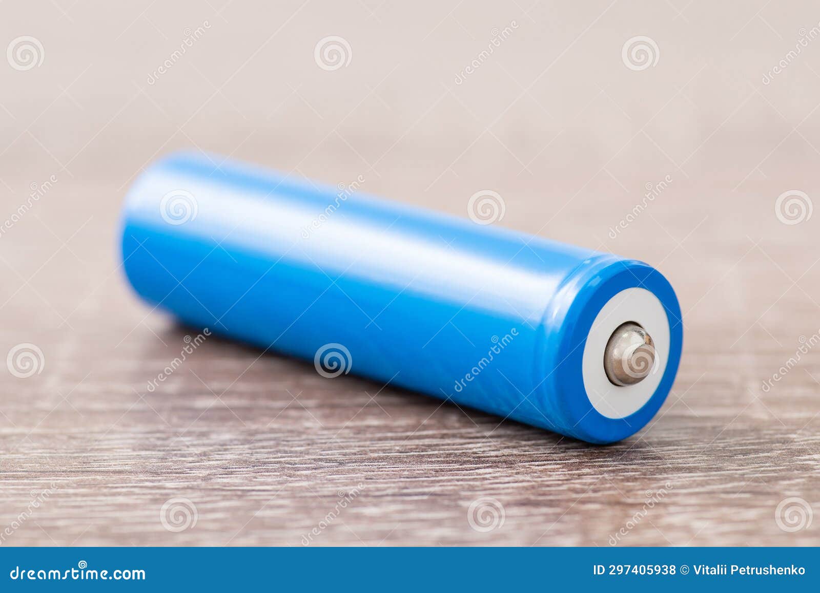 18650 Lithium-ion Battery, Close Up Stock Photo - Image of cylinder ...