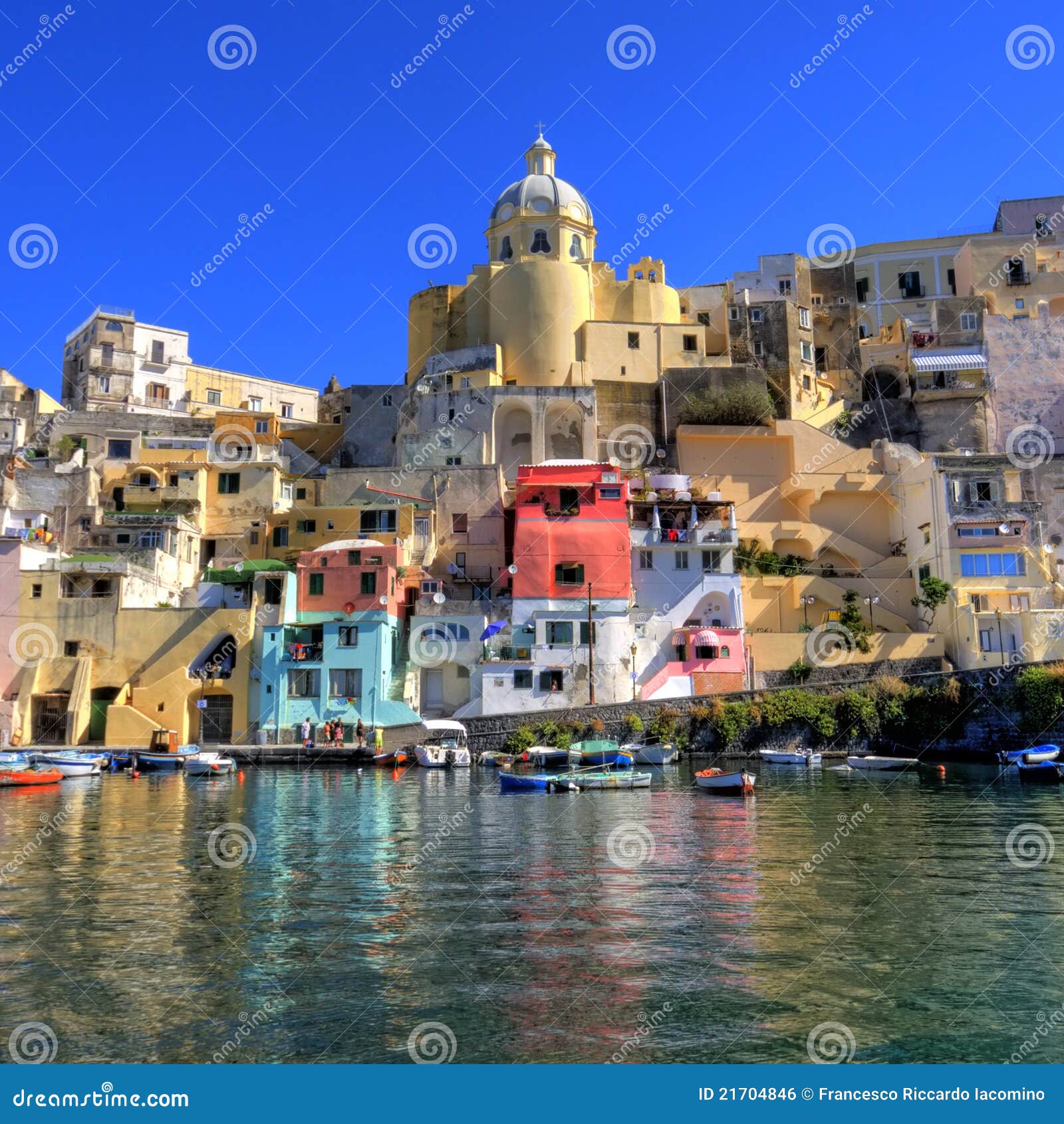 Litorale Di Mare Italiano, Procida, Napoli Fotografia Stock - Immagine ...
