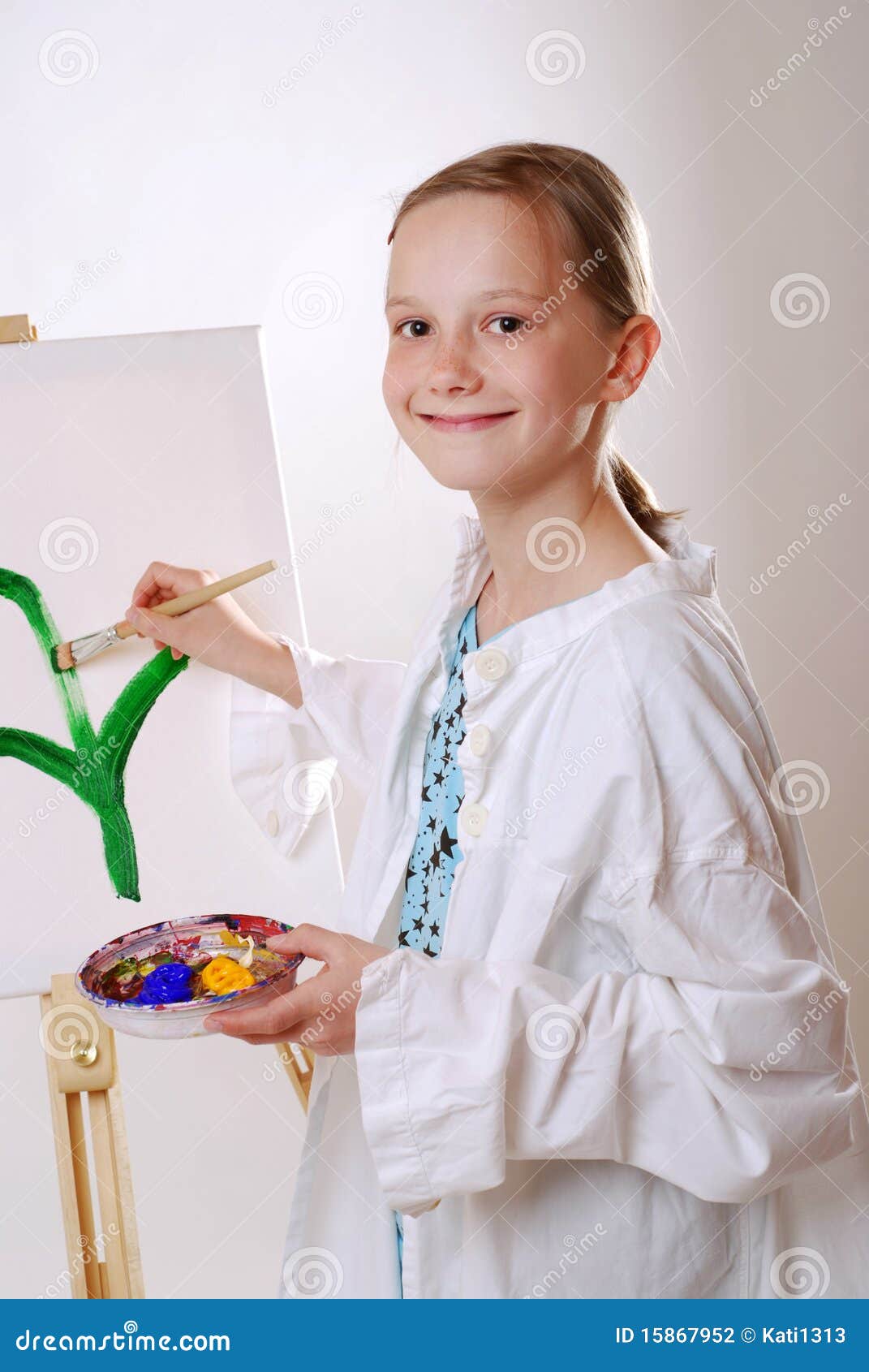 Little artist stock photo. Image of painting, paint, draw - 15867952