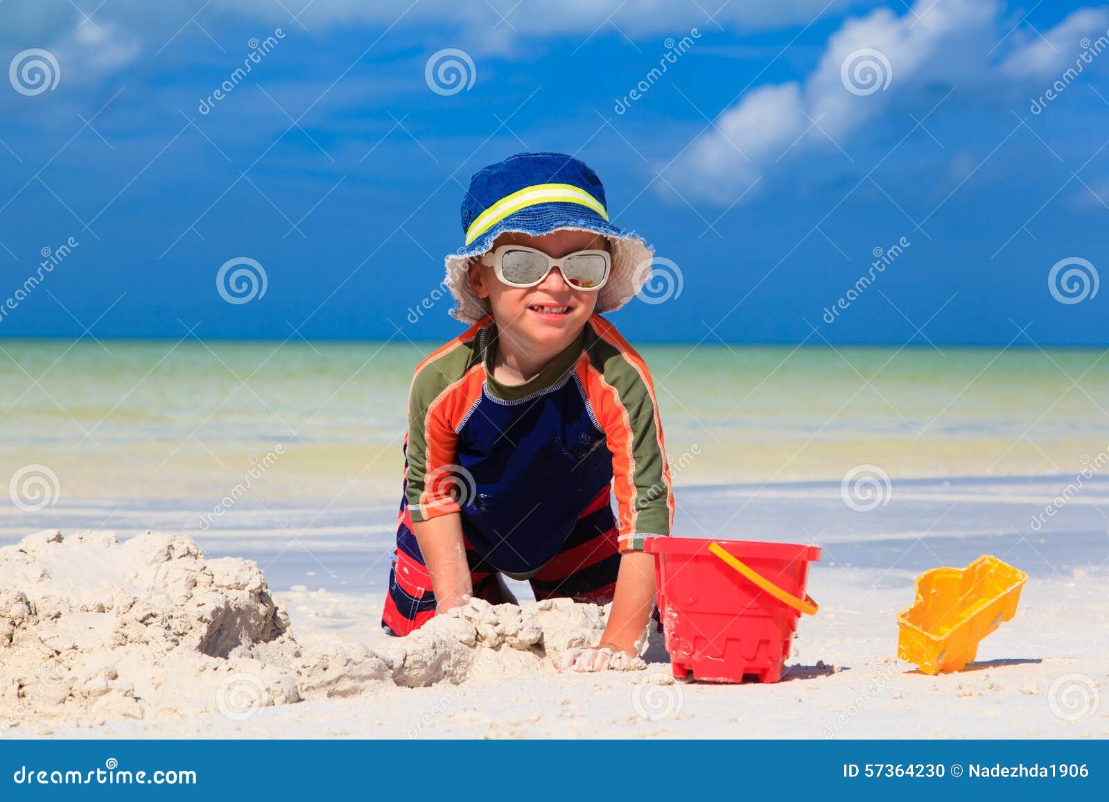 Little Boy Digging Sand on Tropical Beach Stock Photo - Image of summer ...