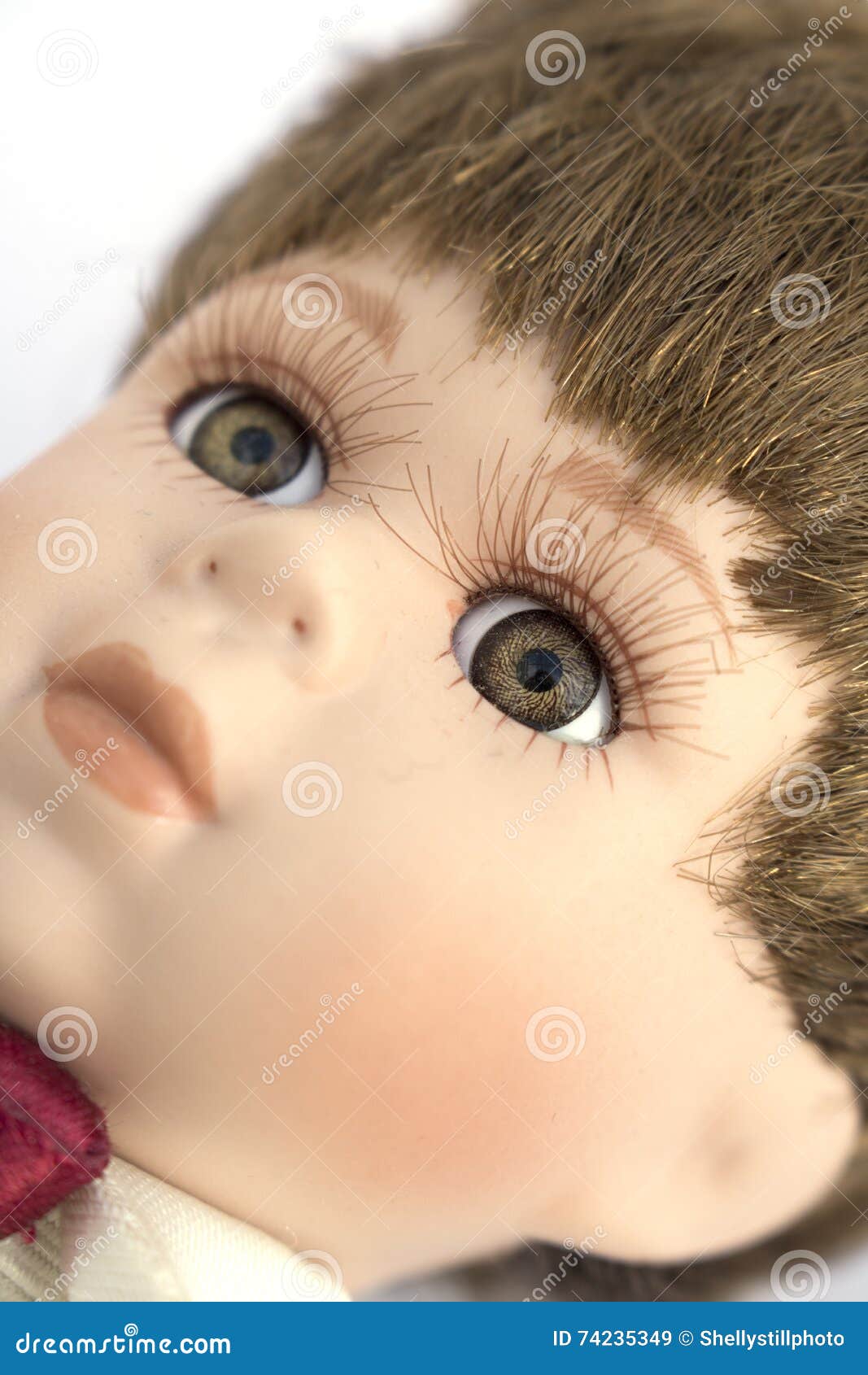 Little Boy Dolly Head immagine stock. Immagine di sfondo - 74235349