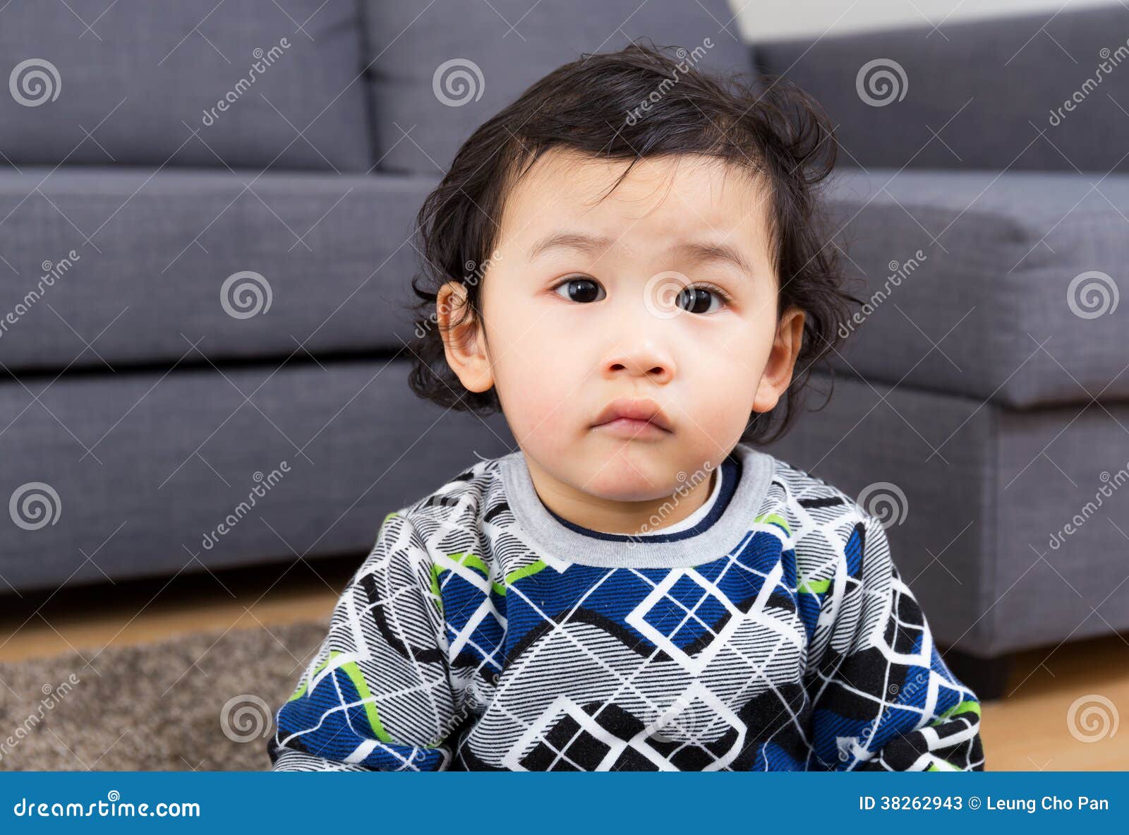 Little boy feel hesitation stock image. Image of japanese - 38262943