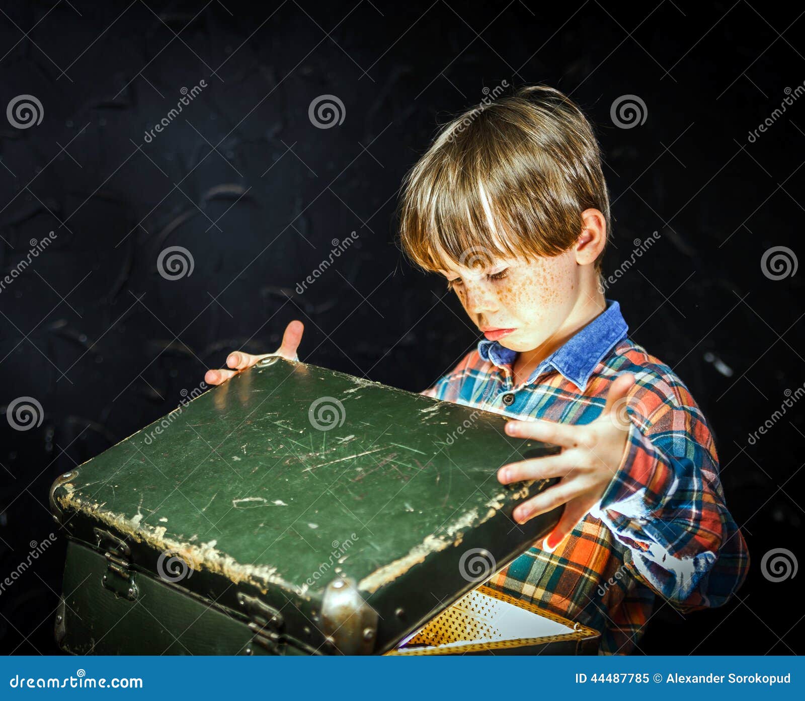 Little Boy Finding Treasure Stock Image - Image of gold, expression ...