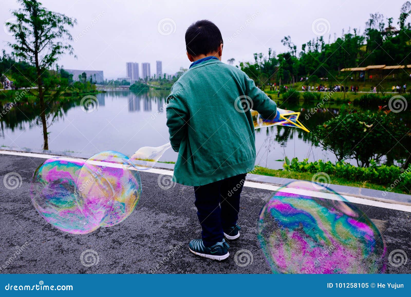 Little Boy Making Soap Bubbles Stock Image - Image of little, chongqing ...