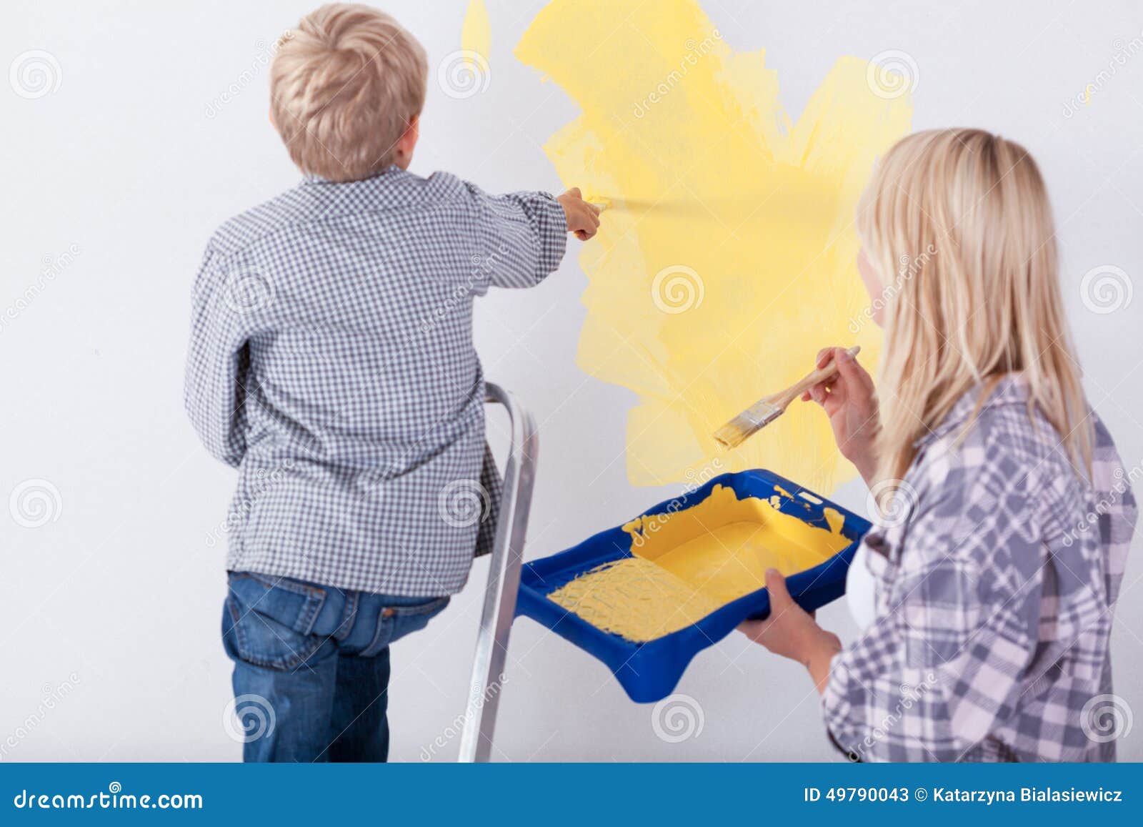 Little boy painting wall stock image. Image of paintbrush - 49790043