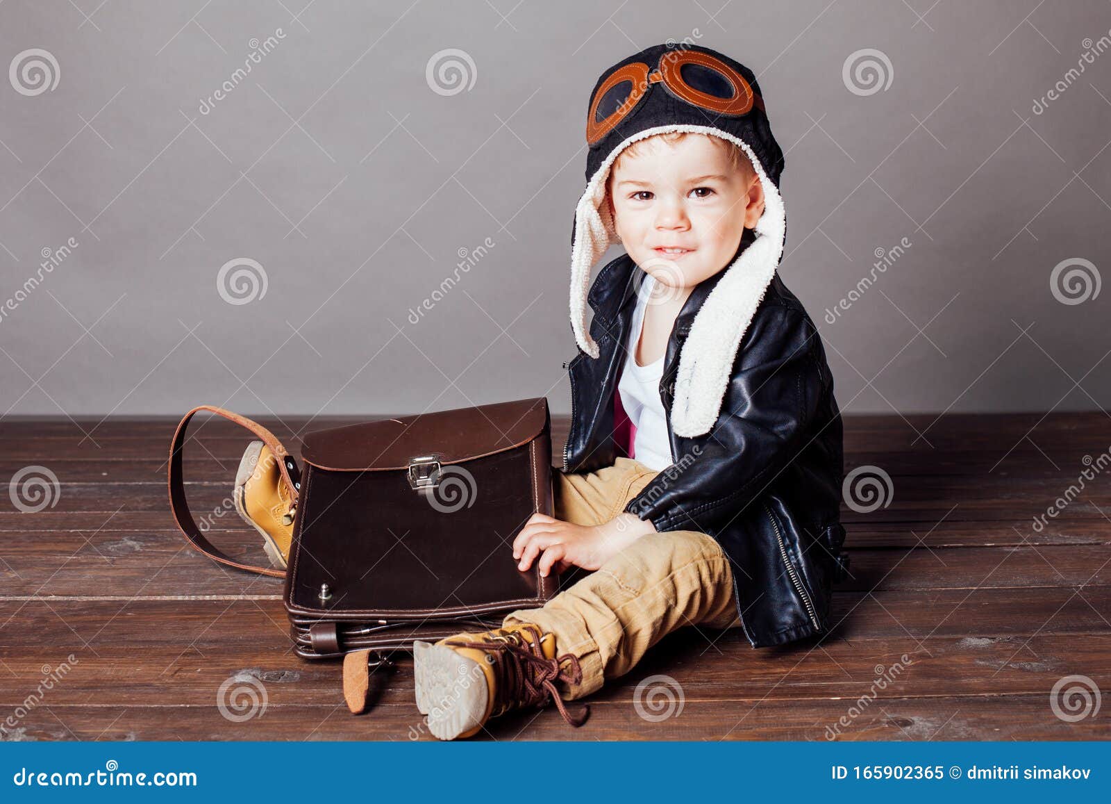 Little Boy Pilot Plays in Airplanes Kids Stock Image - Image of little ...
