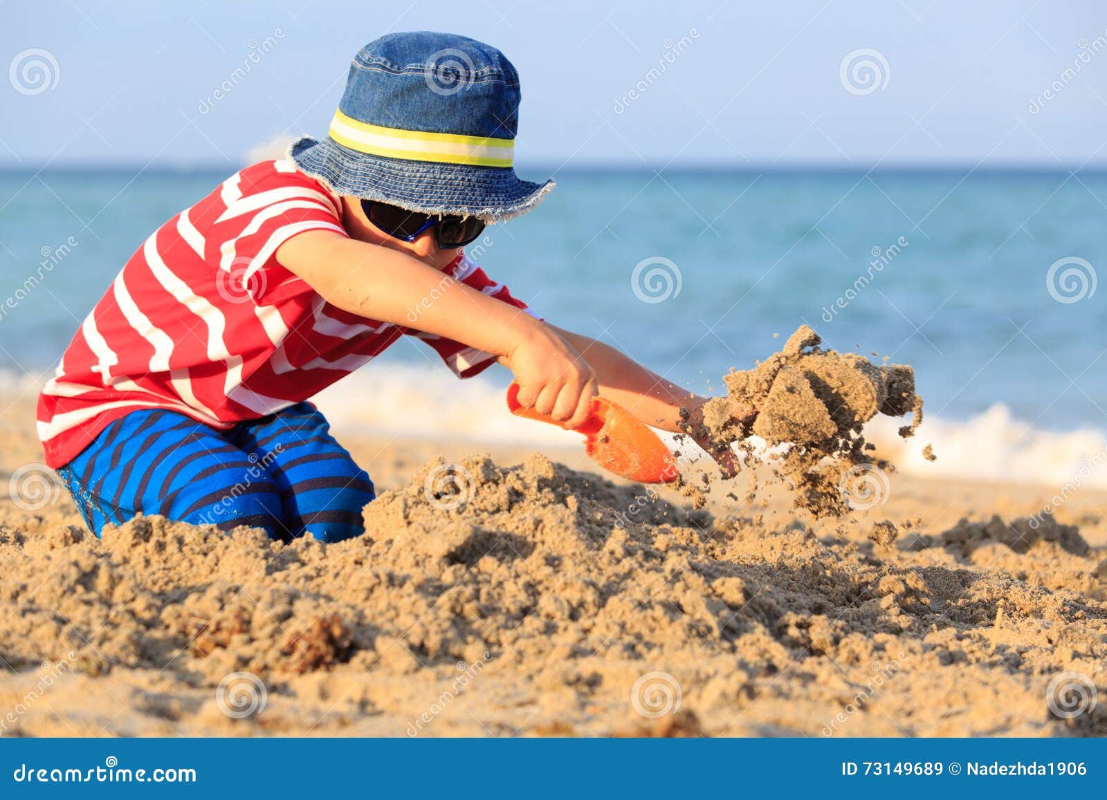 Little Boy Play with Sand on Beach Stock Image - Image of lifestyle ...