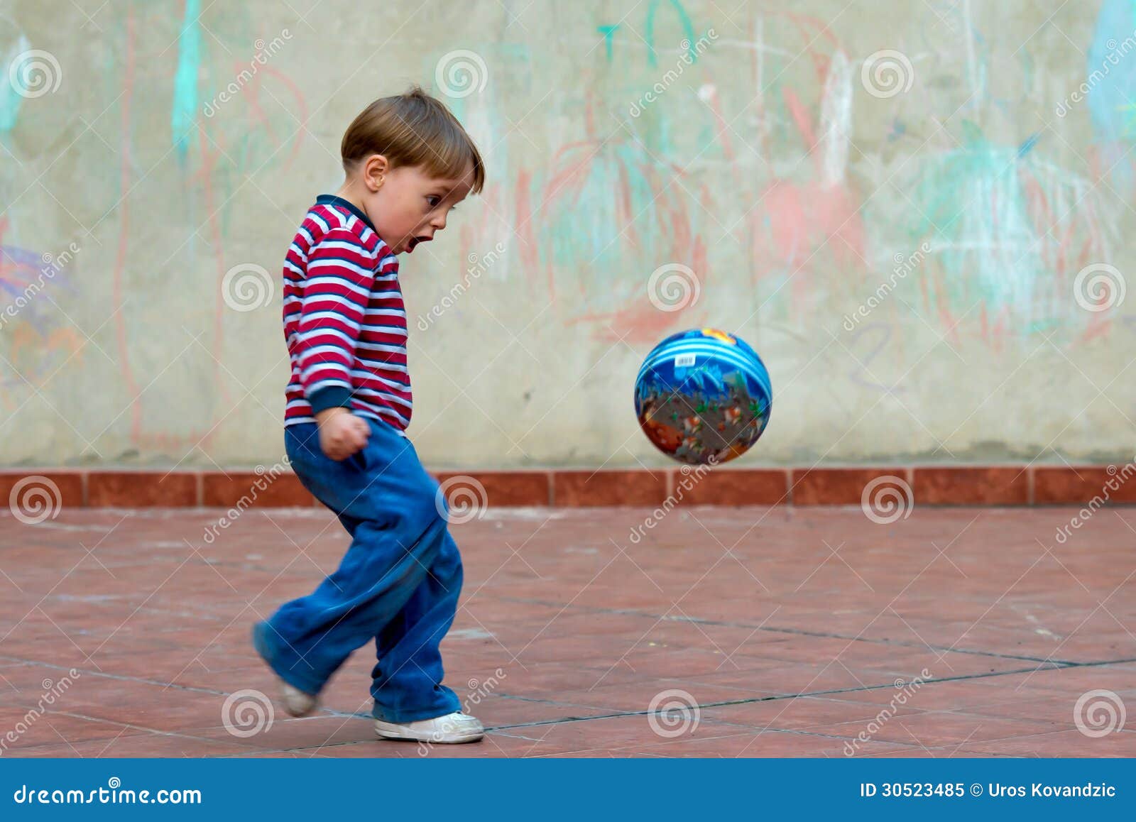 Little Boy Playing with a Ball Stock Image - Image of develop, cars ...