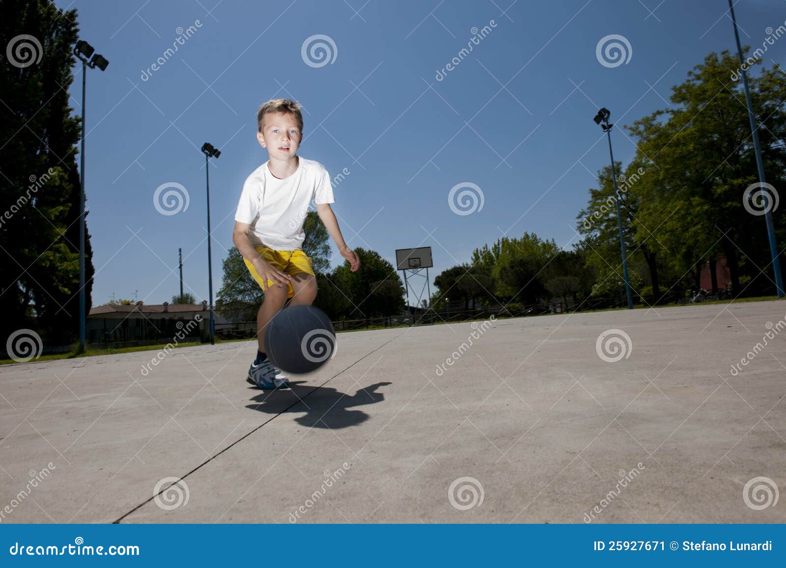 Little Boy Playing Basketball Stock Image - Image of leisure, park ...