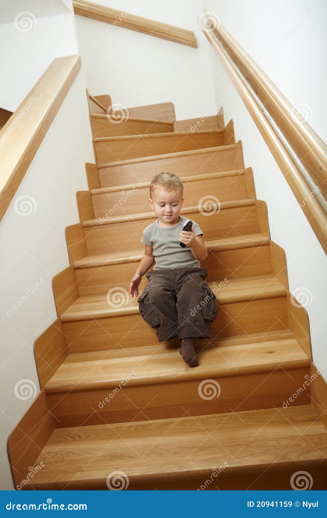Little Boy Sitting on Stairs Stock Image - Image of child, people: 20941159