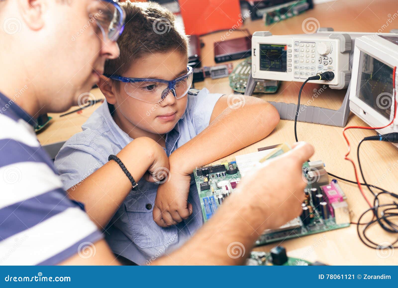 Electronic DIY Project Arduino.Electronics And Microprocessor.Drawing ... Electronic DIY Project Arduino.Electronics And Microprocessor.Drawing ...