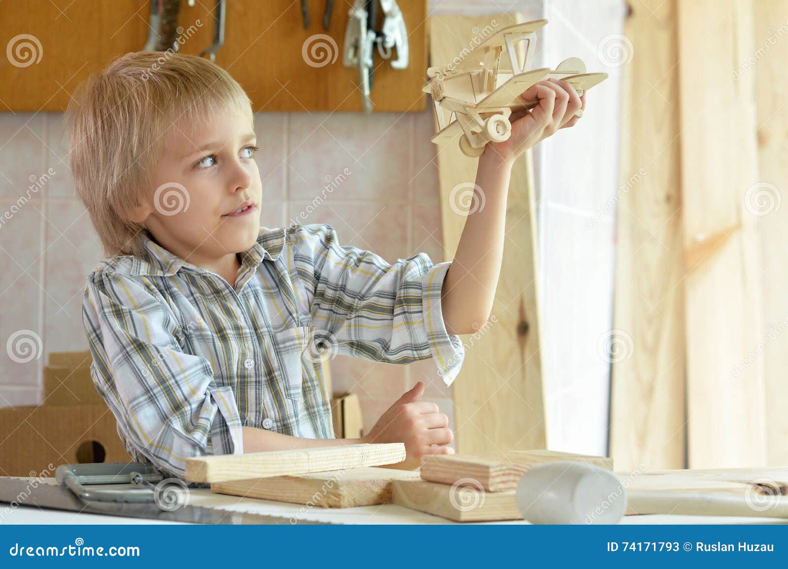 Little Boy Working with Wood Stock Image - Image of carpenter, manual ...