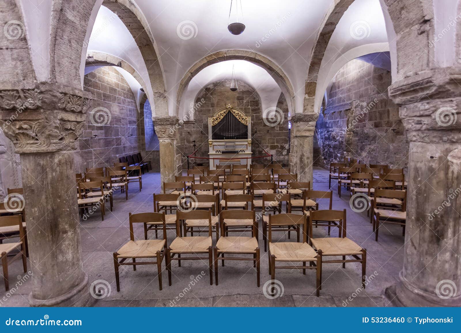 Little chapel interior editorial image. Image of arch - 53236460